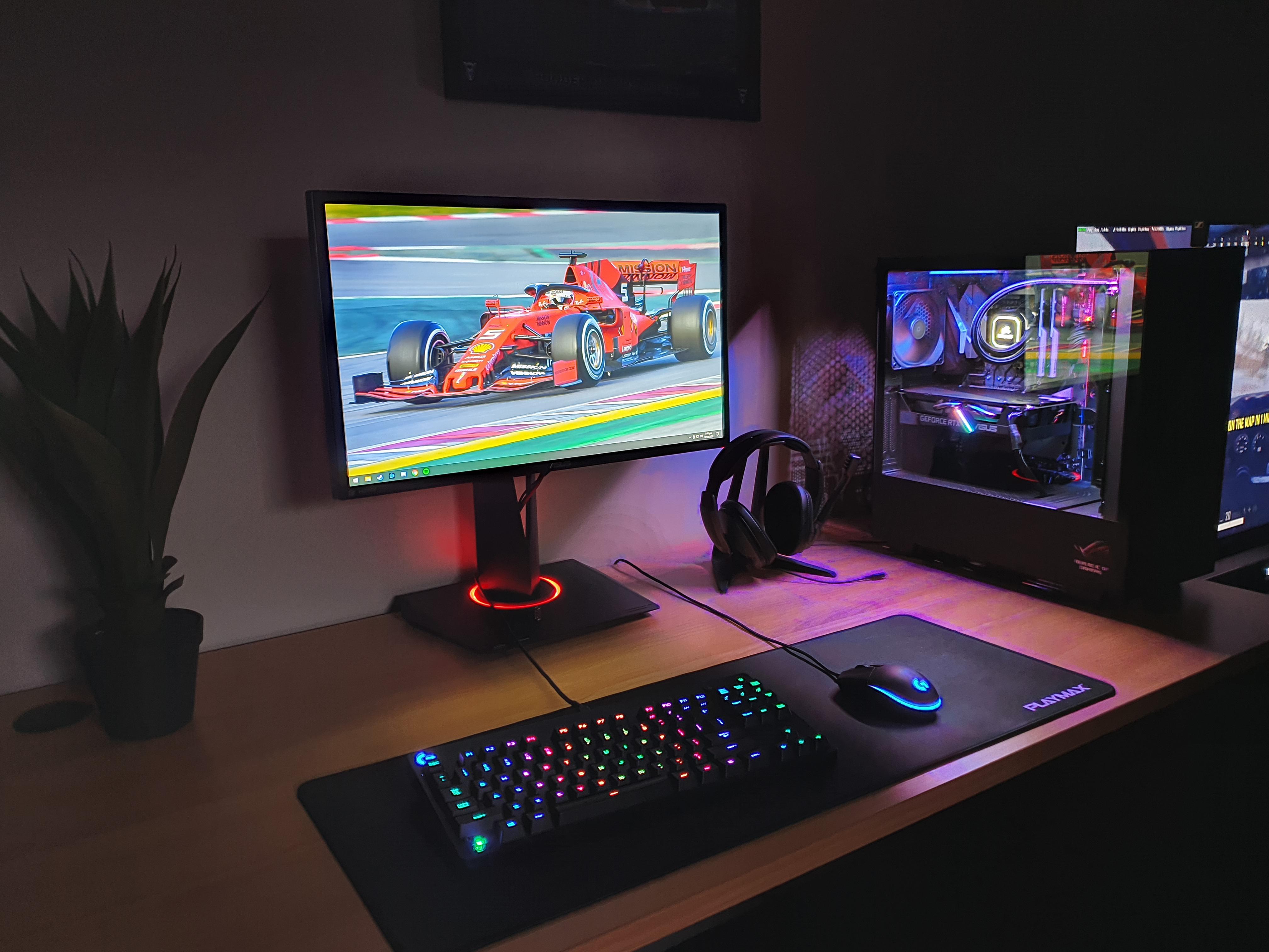 Minimal cables, wireless peripherals next. | Scrolller