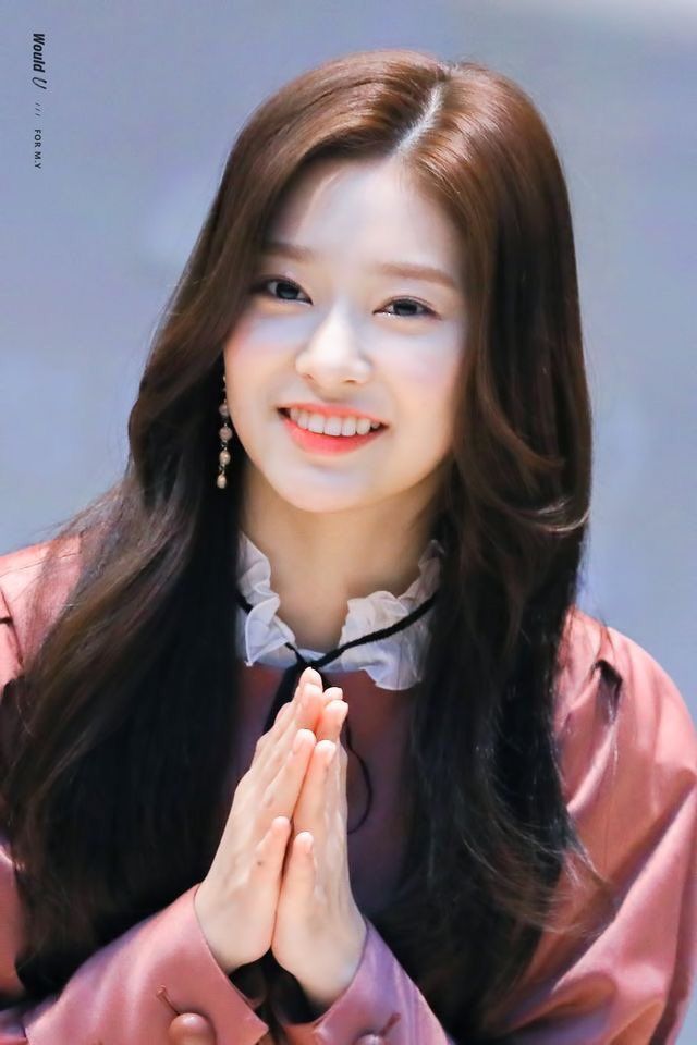 Minju Smile | Scrolller