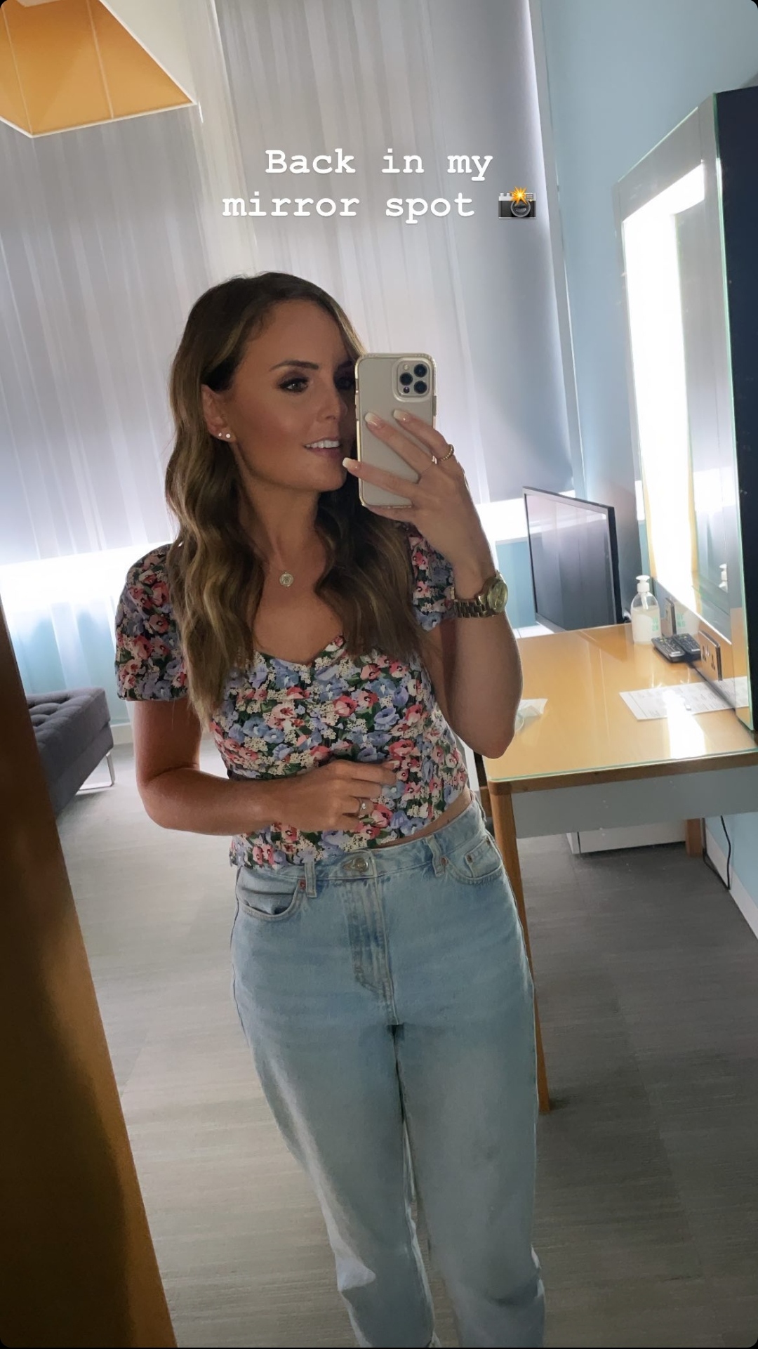 Mirror Image | Scrolller