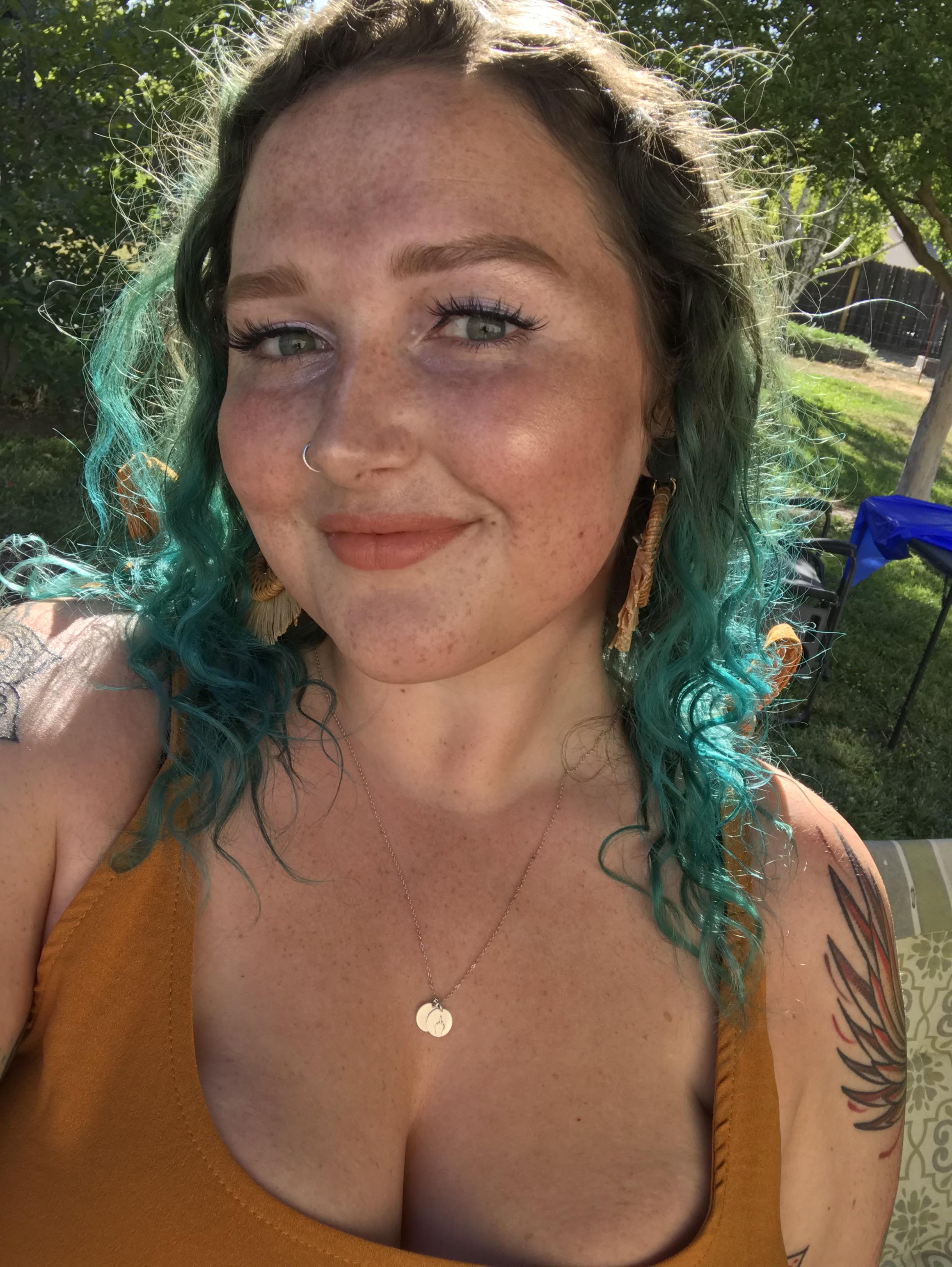 Missing the summer and having a slight tan 🌞 | Scrolller