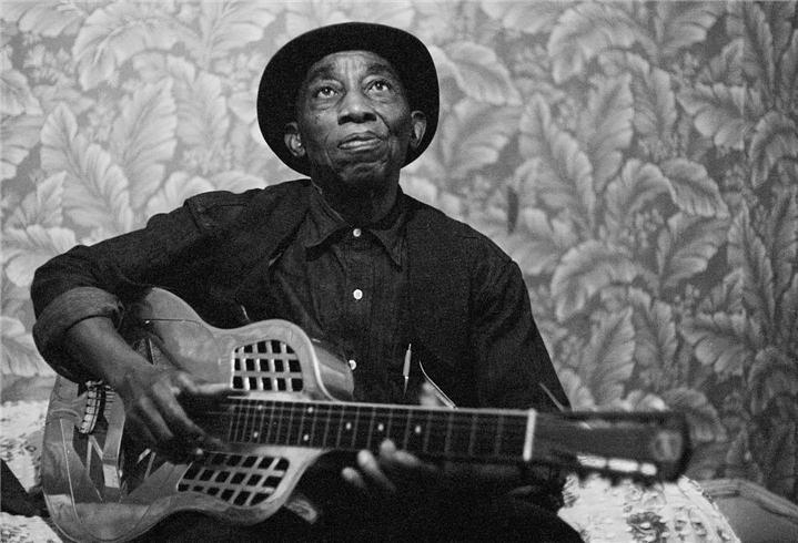 Mississippi John Hurt | Scrolller