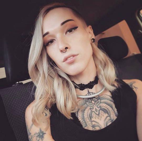 MissRedline | Scrolller