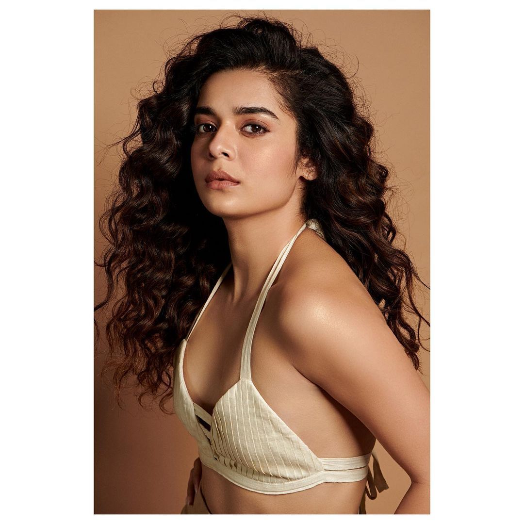 Mithila palkar | Scrolller