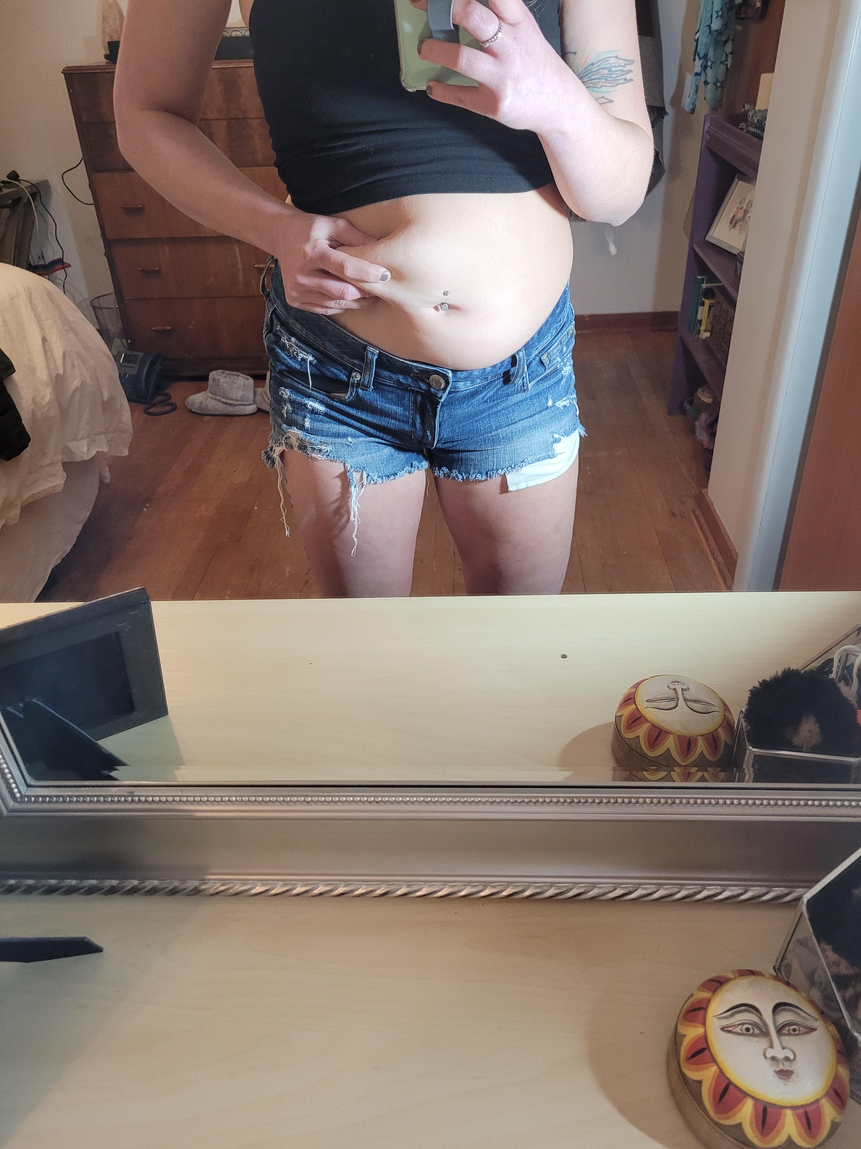 Mm squish | Scrolller