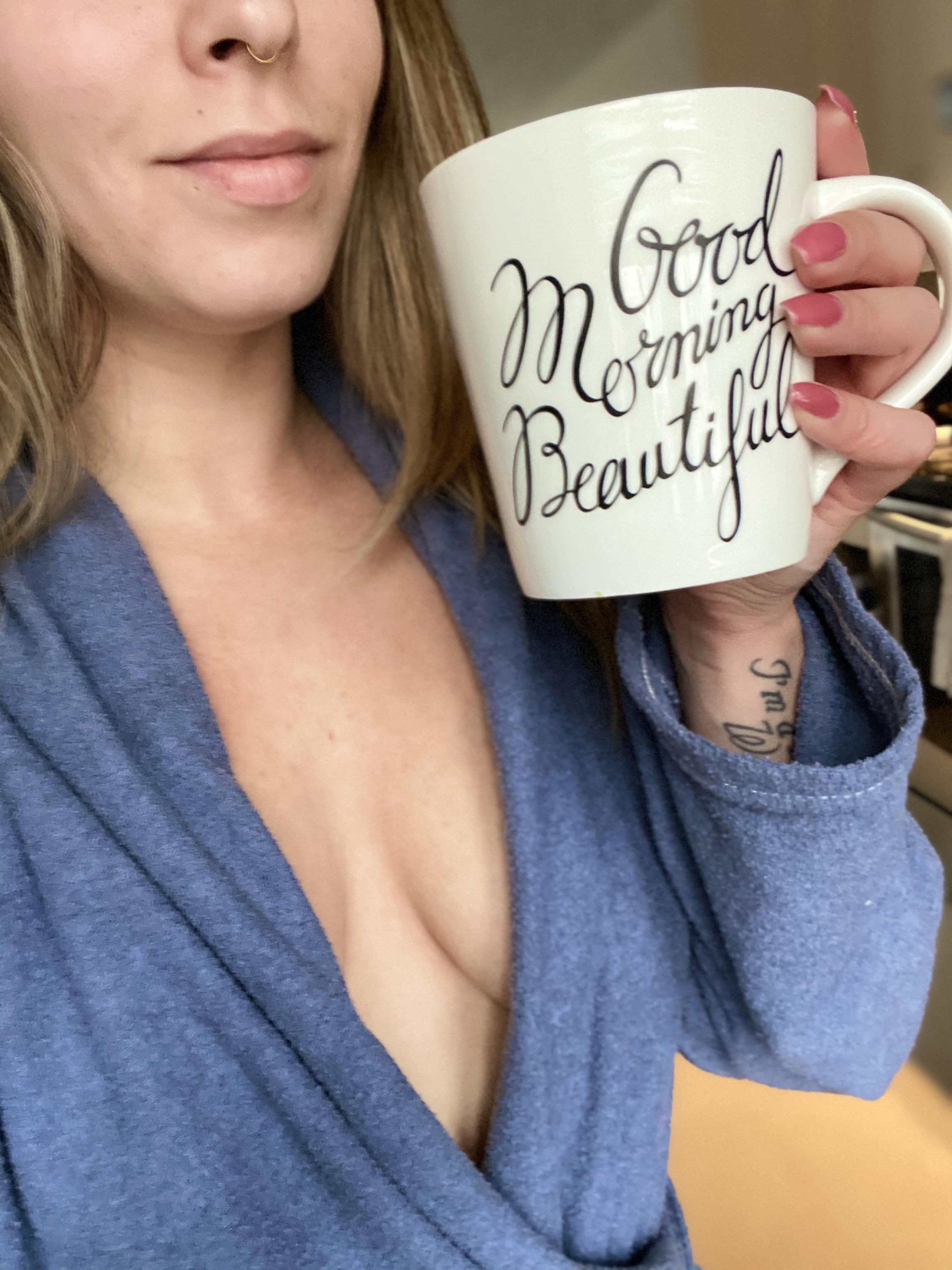 Mmmm.. Coffee 🤤 good morning everyone 🥰😘 | Scrolller