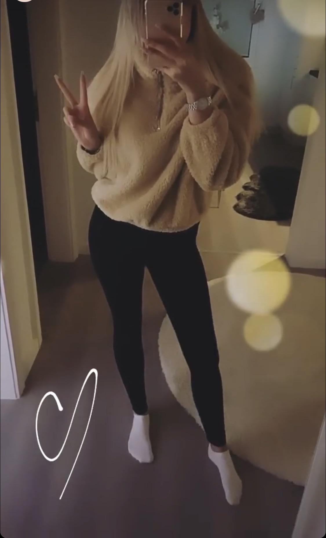 Mmmm schade sieht man nichts durch aber that Body 🔥🔥🔥🔥 | Scrolller