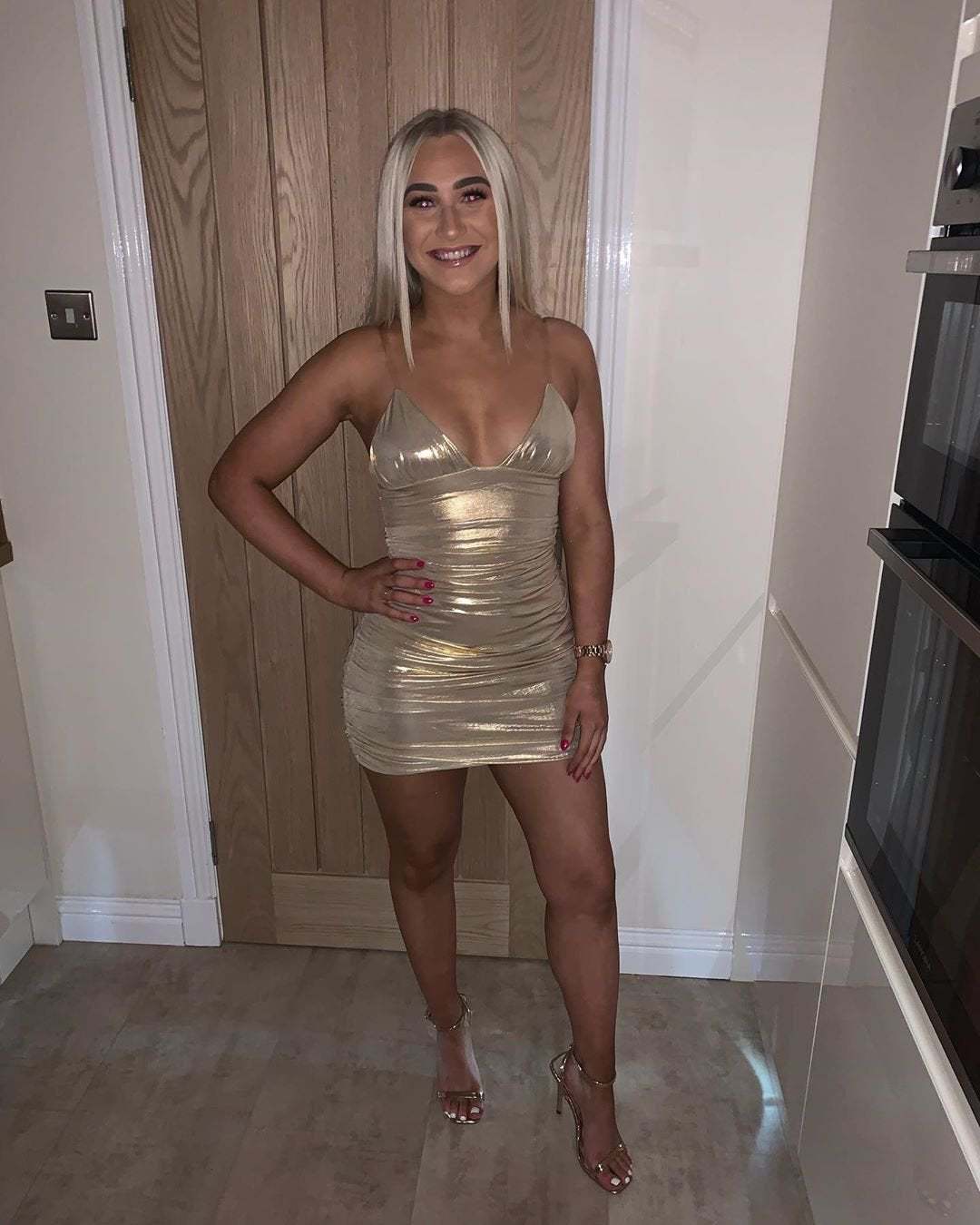 😈😈😈 Mmmmmm go on...You know you want to... Kik me at Dyonisis2 | Scrolller