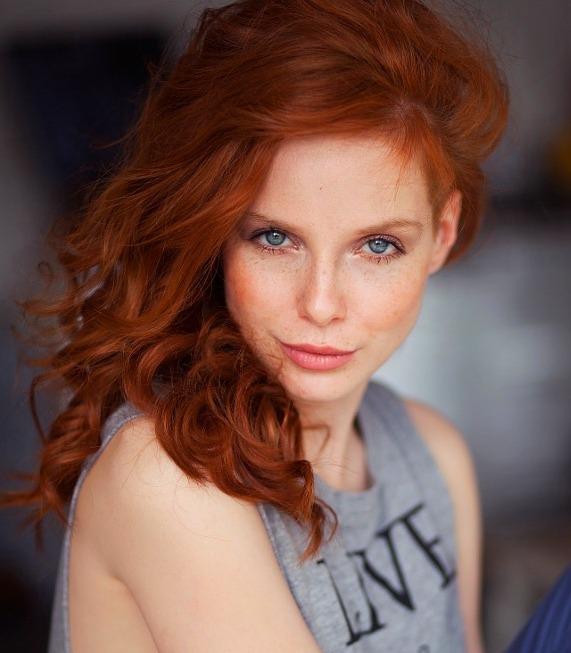 Model Widget | Scrolller