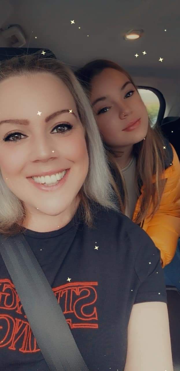 Mom (37) sister (18) no limits | Scrolller