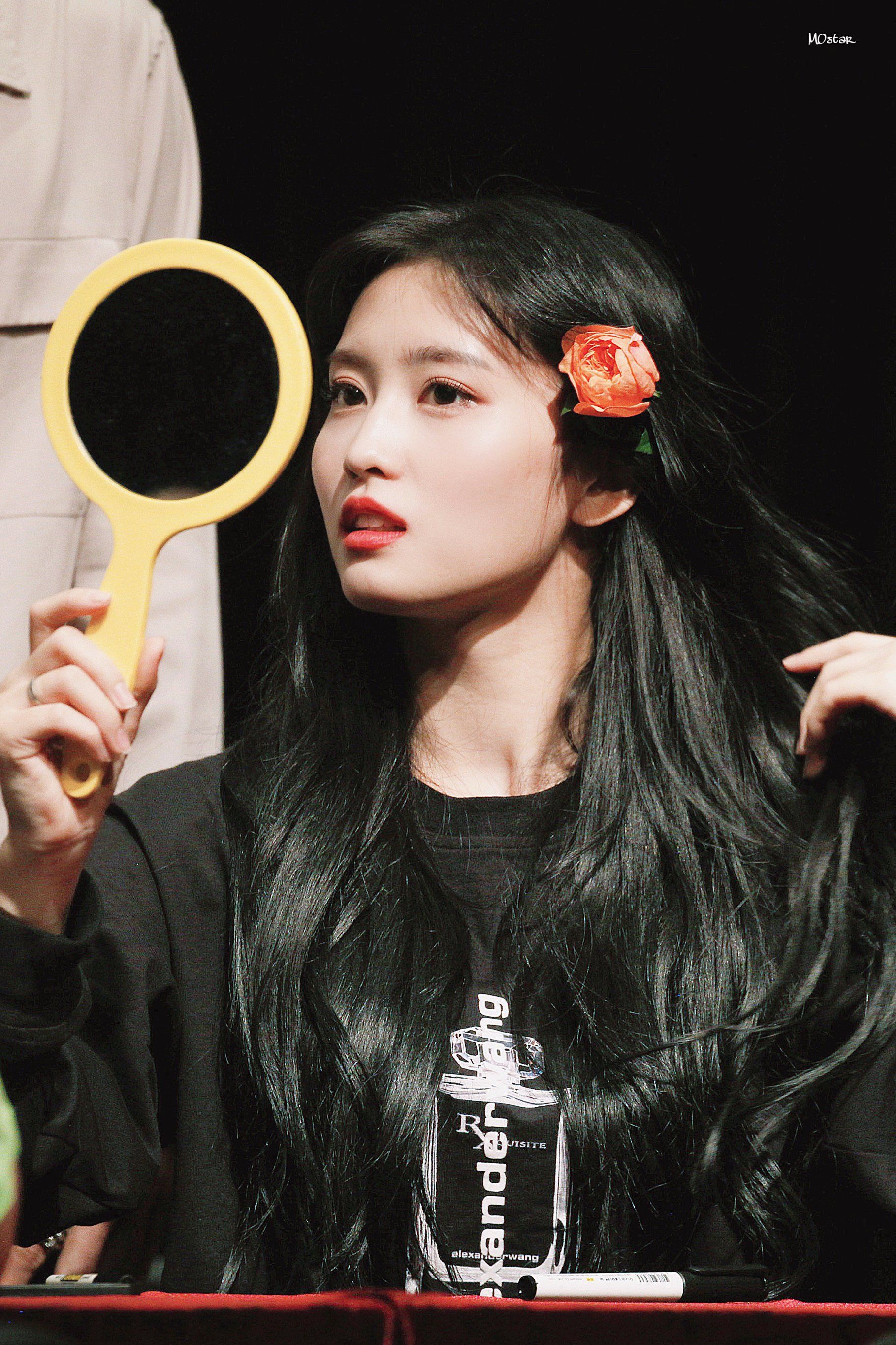 Momo Scrolller