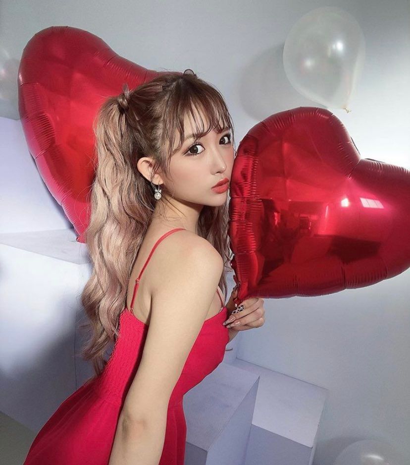 Momo Ito | Scrolller