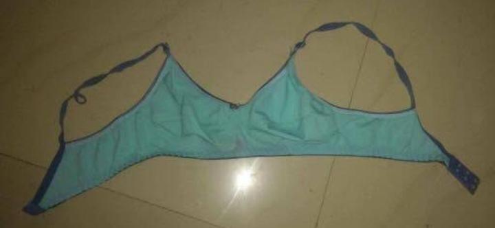 Mom's bra | Scrolller