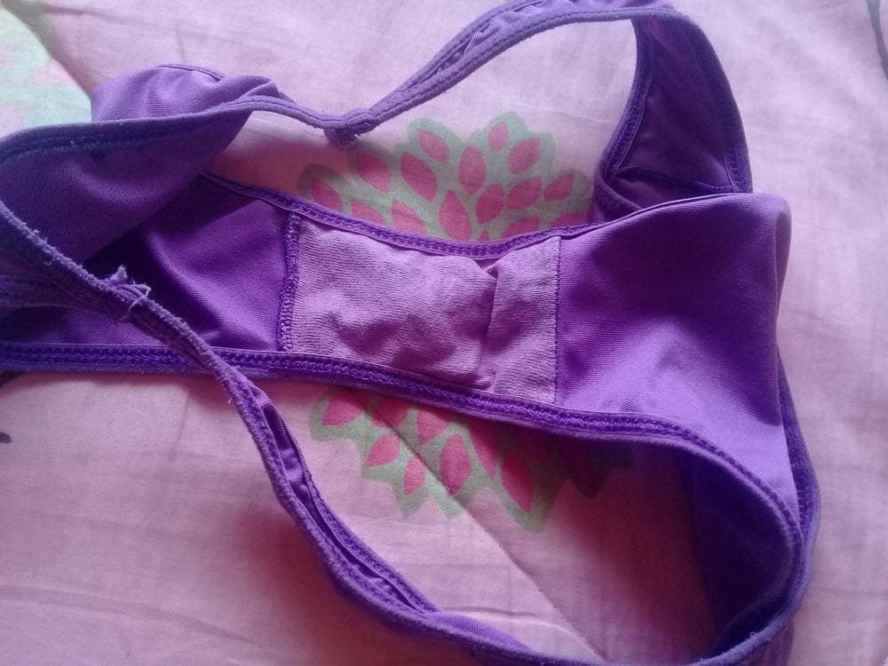 Moms Panties Scrolller