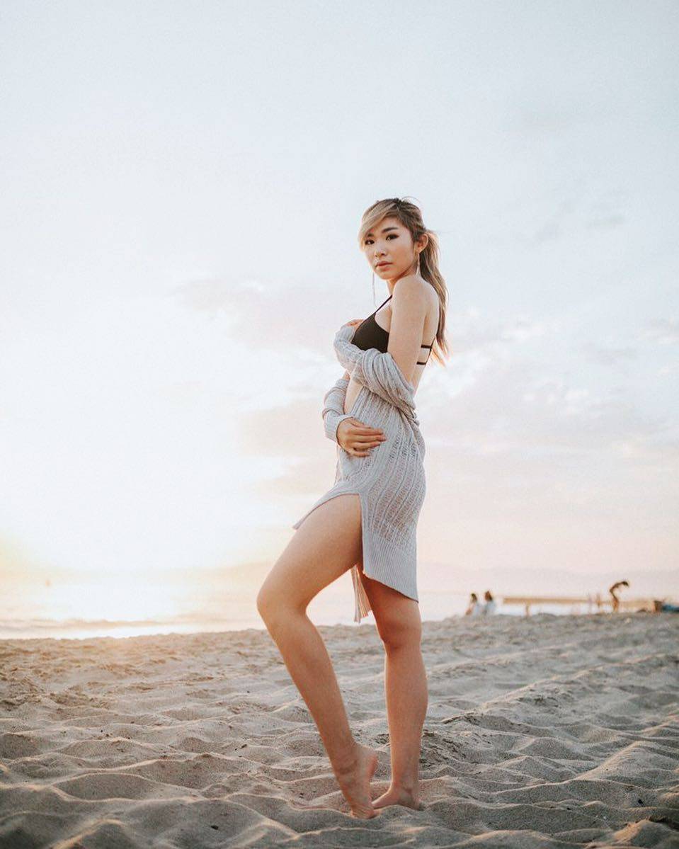 More beach leggy | Scrolller