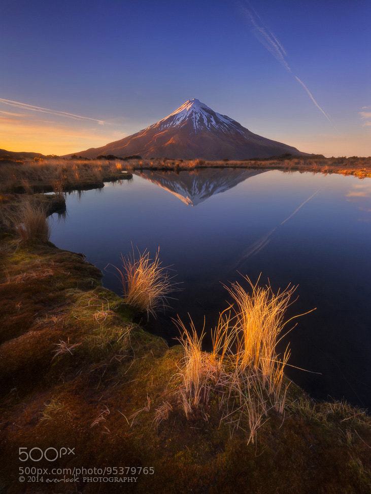 Mount Taranaki [731 x 975] by Dylan Toh & Marianne Lim | Scrolller