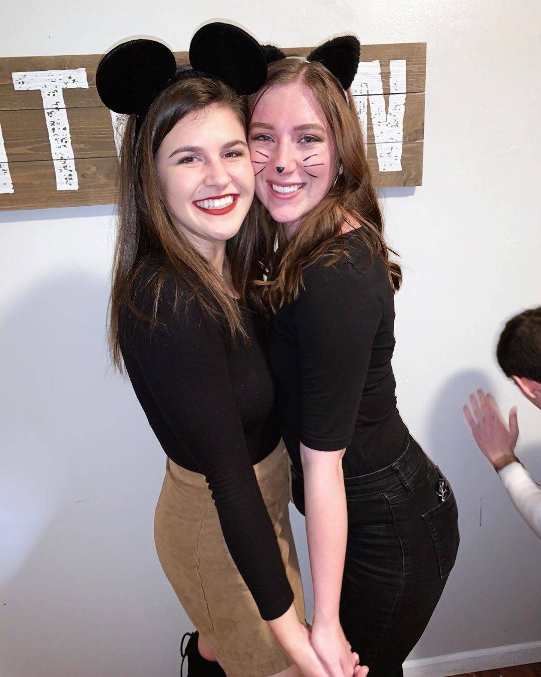 Mouse or Cat | Scrolller