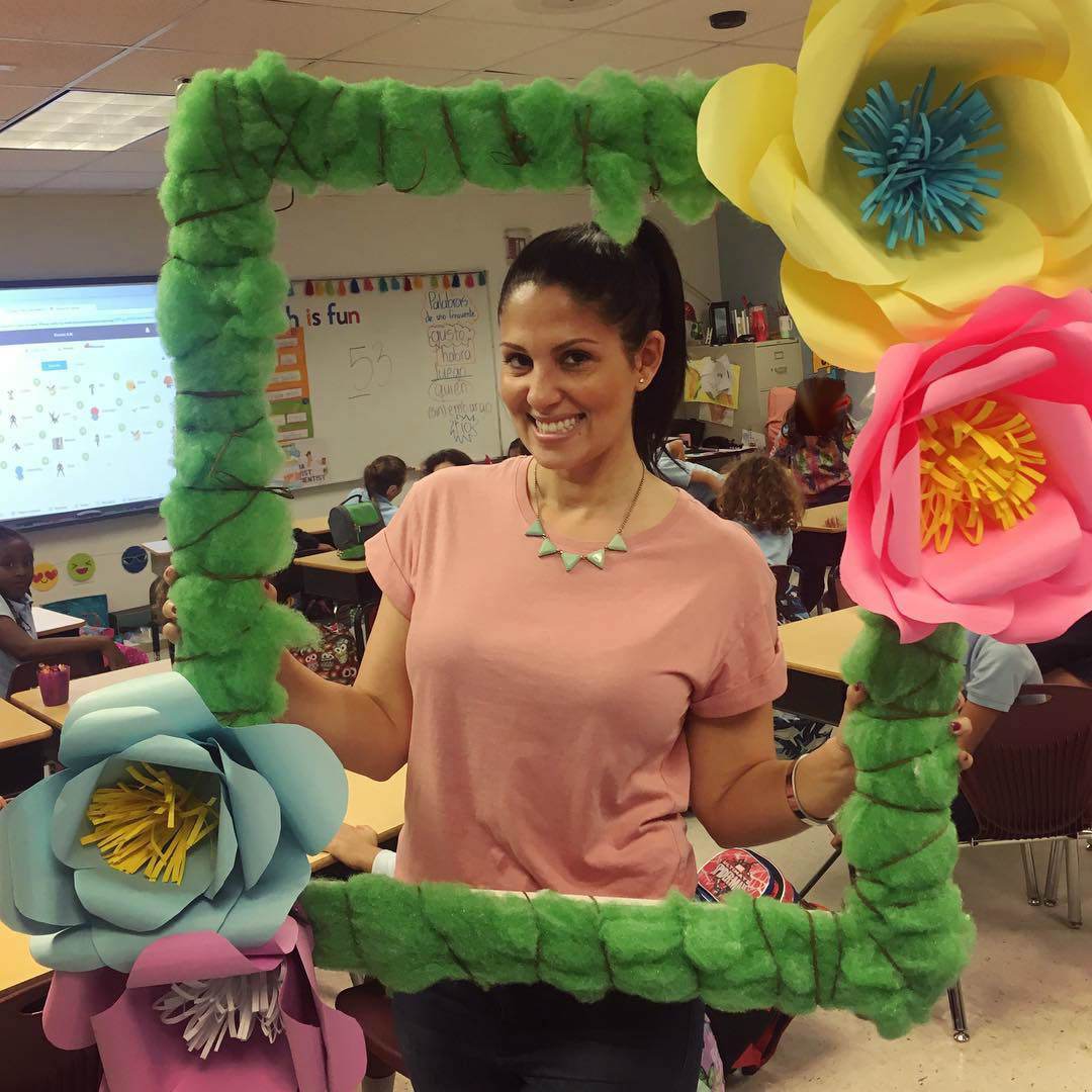 Mrs. R 1 | Scrolller