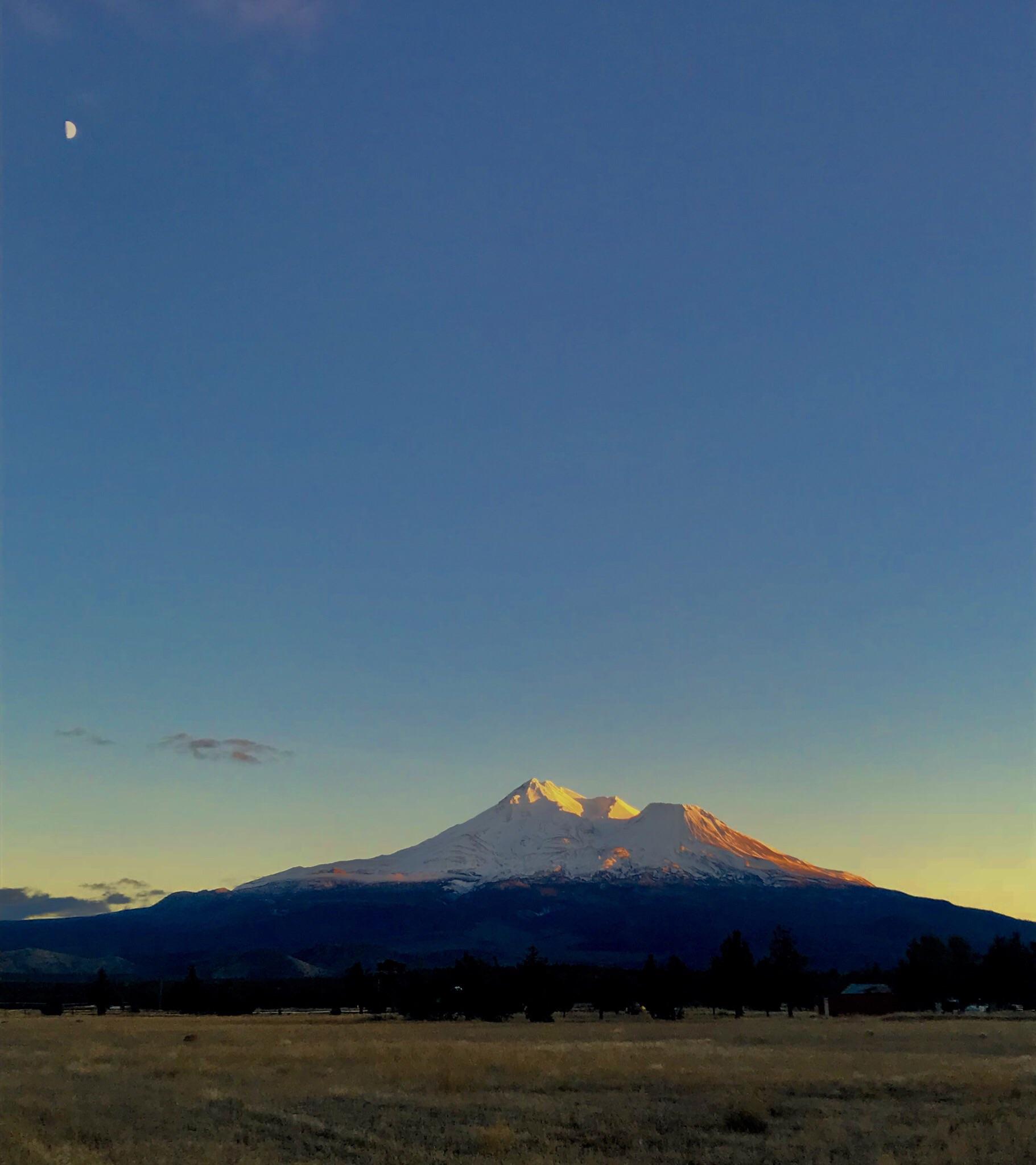Mt. Shasta, CA | Scrolller