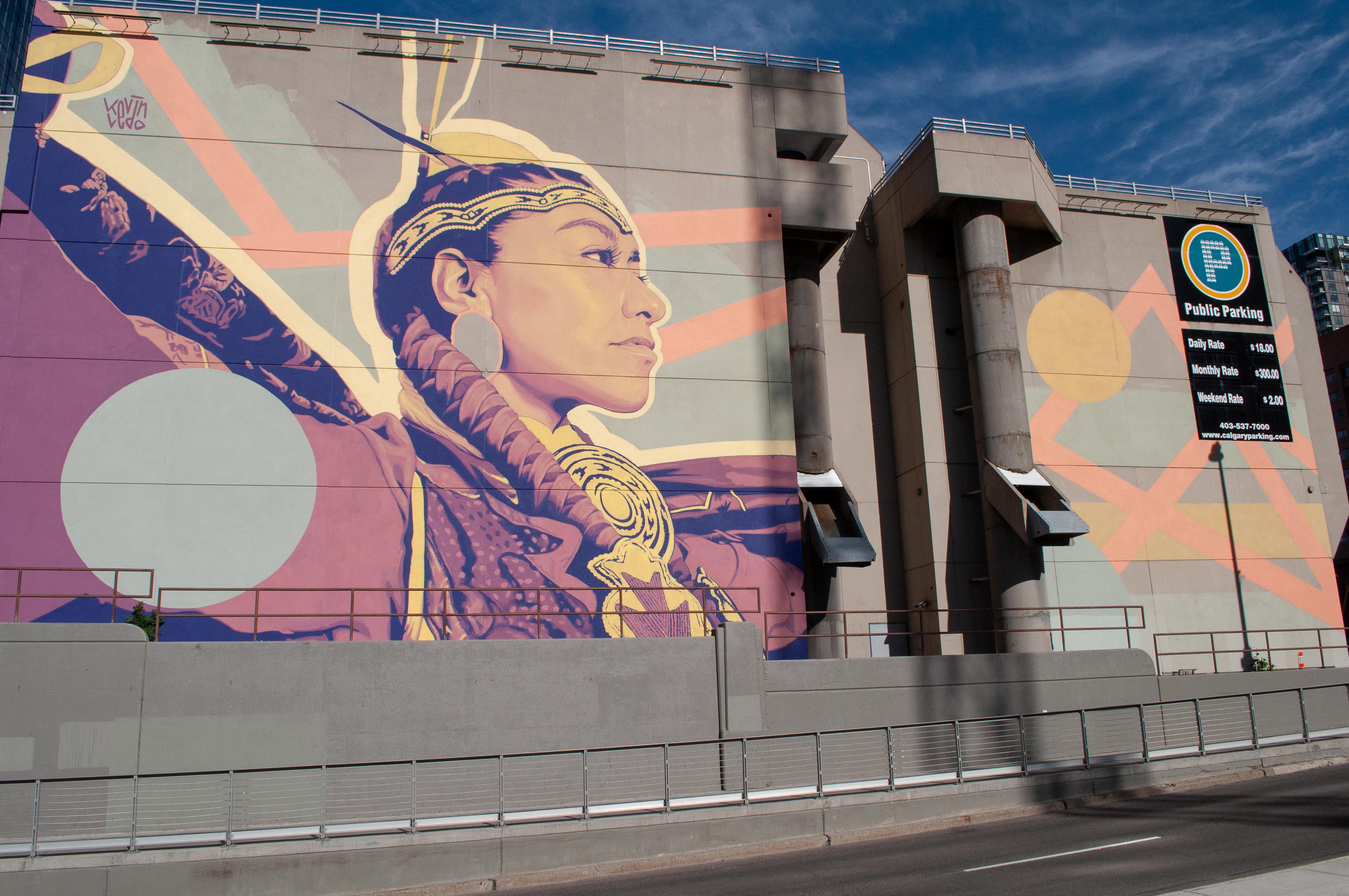 Mural by Kevin Ledo "ᓲᐦᑳᑎᓯᐃᐧᐣ", meaning “sôhkâtisiwin” or strength/power in Cree. Calgary, AB ...
