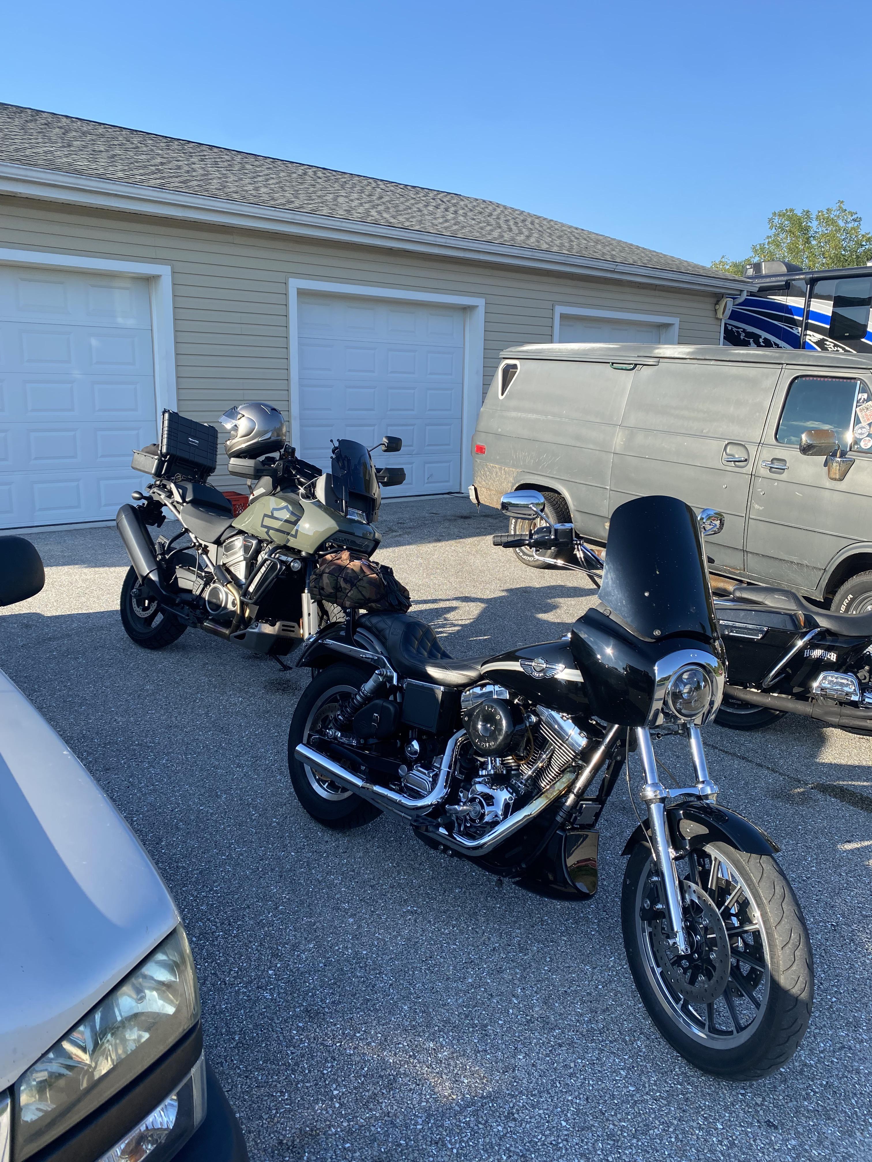 Muscle Touring | Scrolller