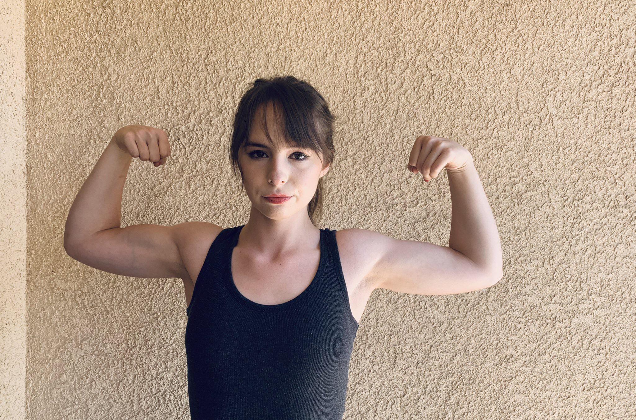 Muscular Chelsea | Scrolller