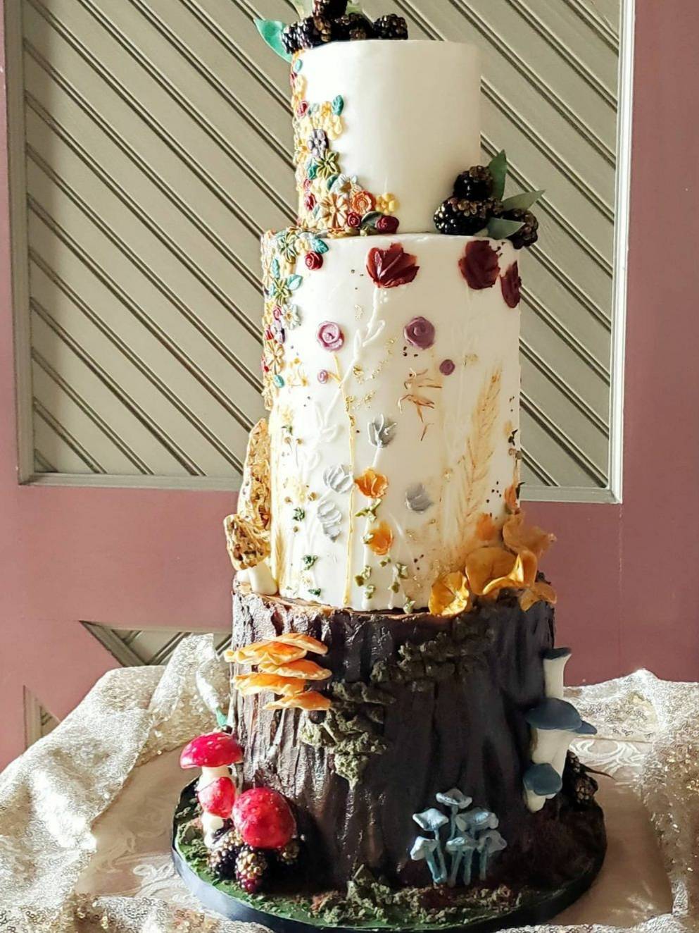 Mushroom Wedding Cake | Scrolller