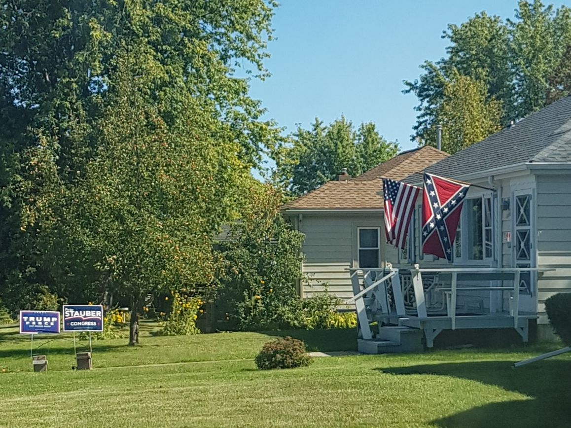 Mutually exclusive flags (confederate guy again) | Scrolller