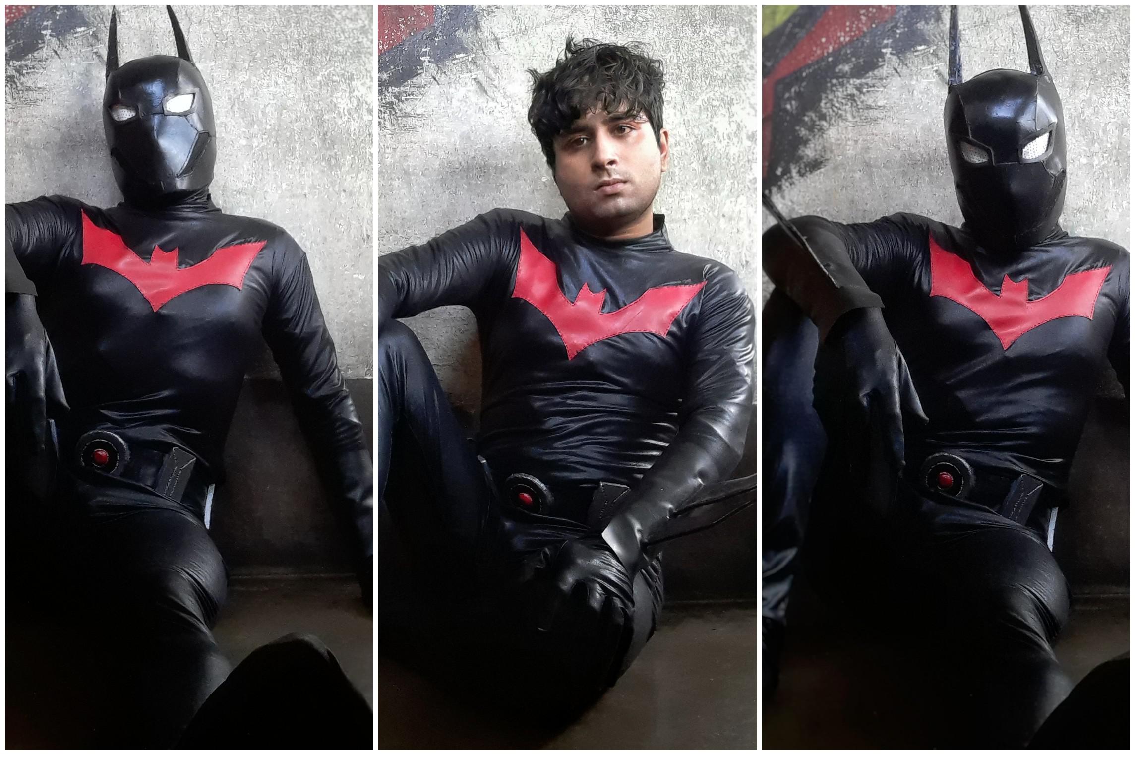 My batman Beyond cosplay | Scrolller