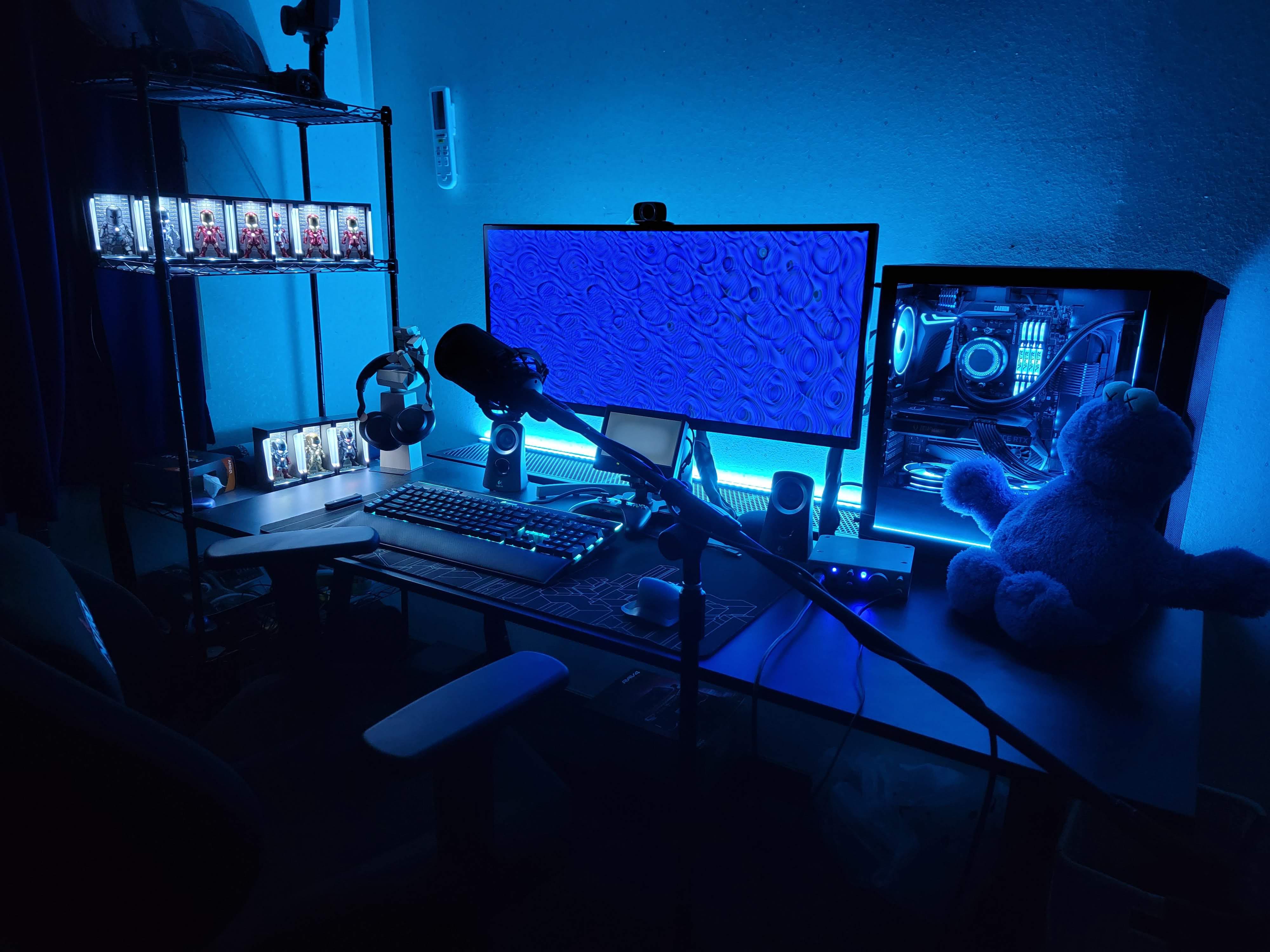 My beautiful dream setup is finally, truly, and probably until I find something else to put in ...