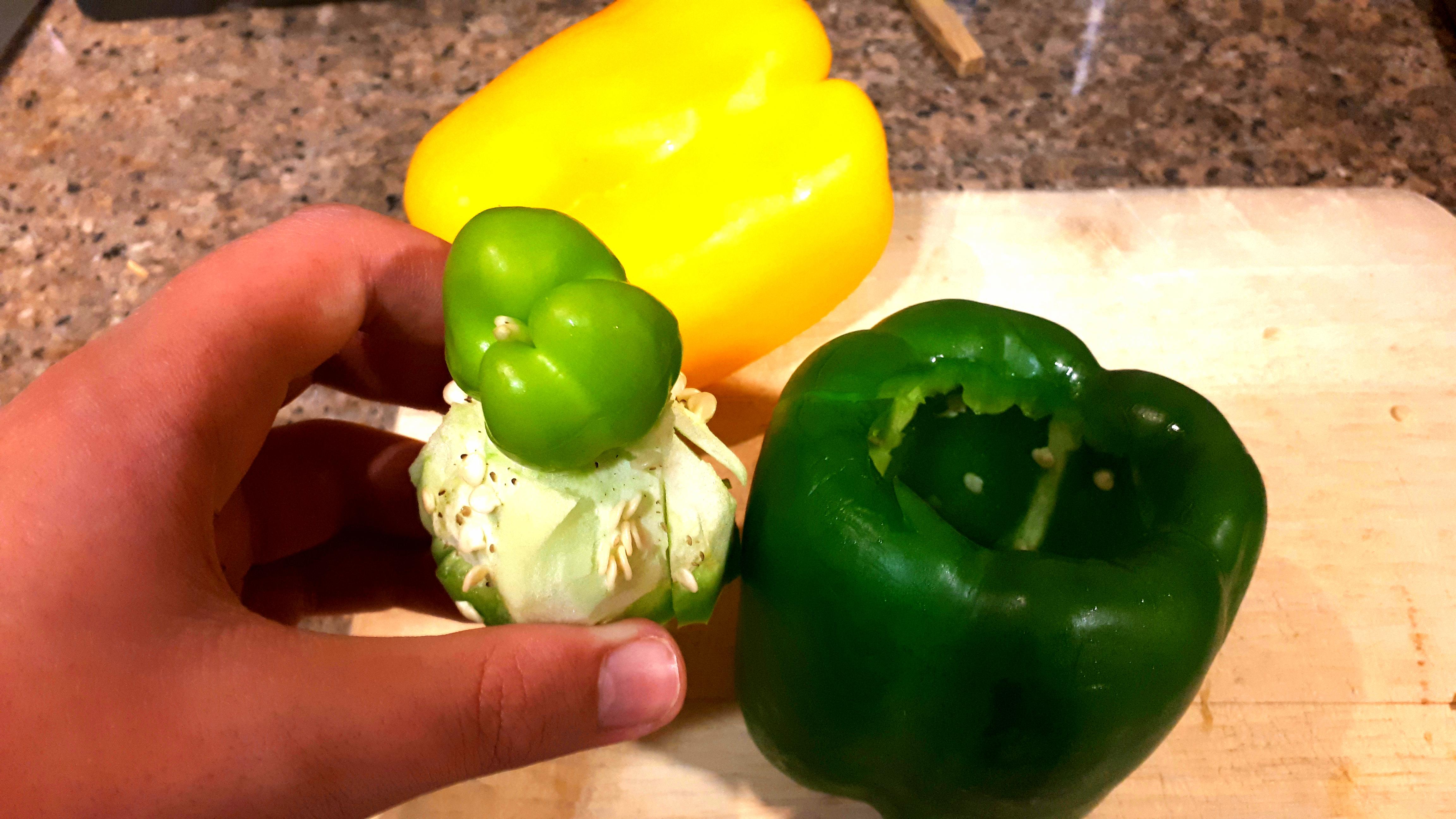 My bellpepper had a mini bellpepper growing inside | Scrolller