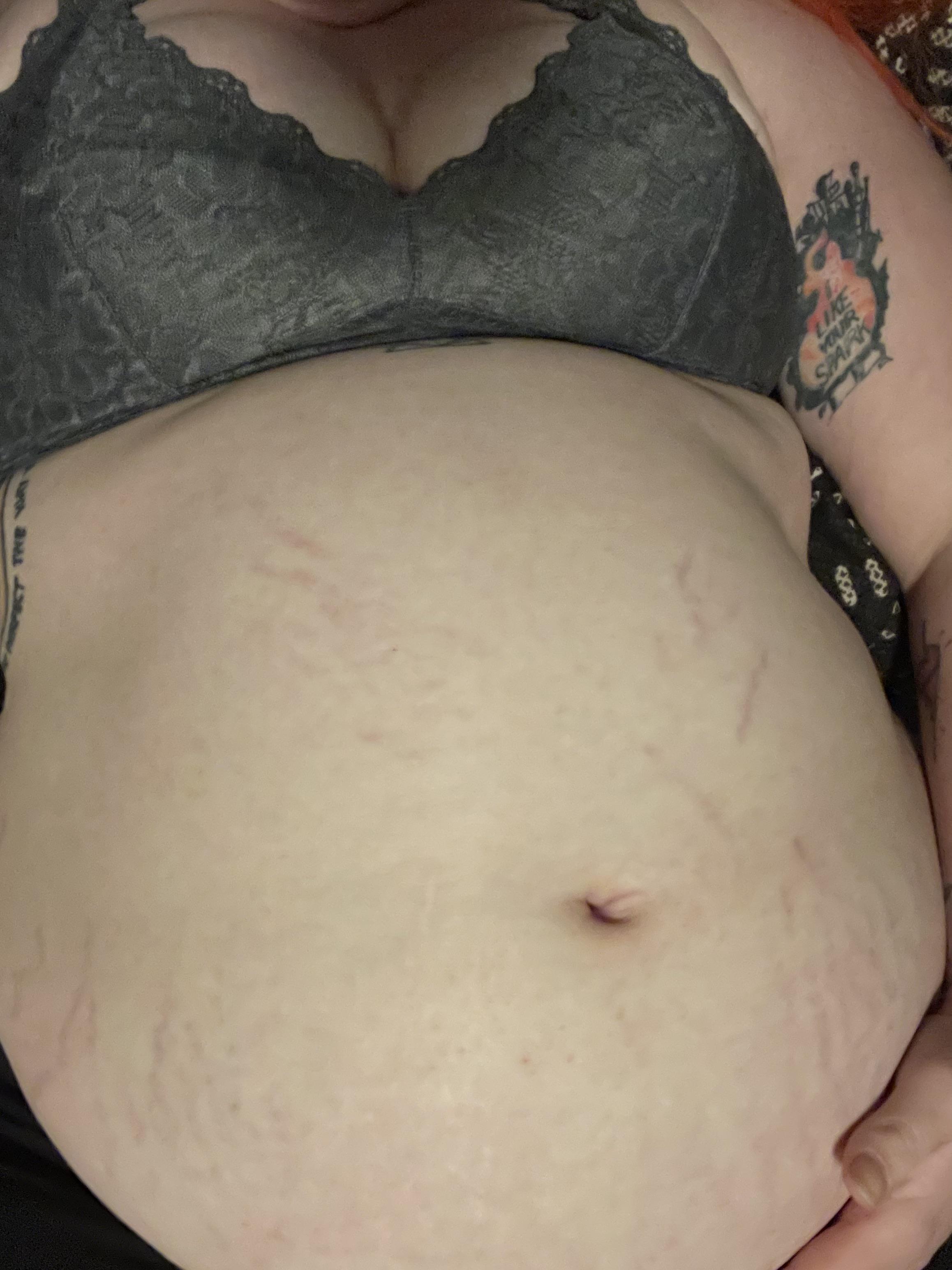My belly is so round and swollen, it needs some rubs💓 | Scrolller