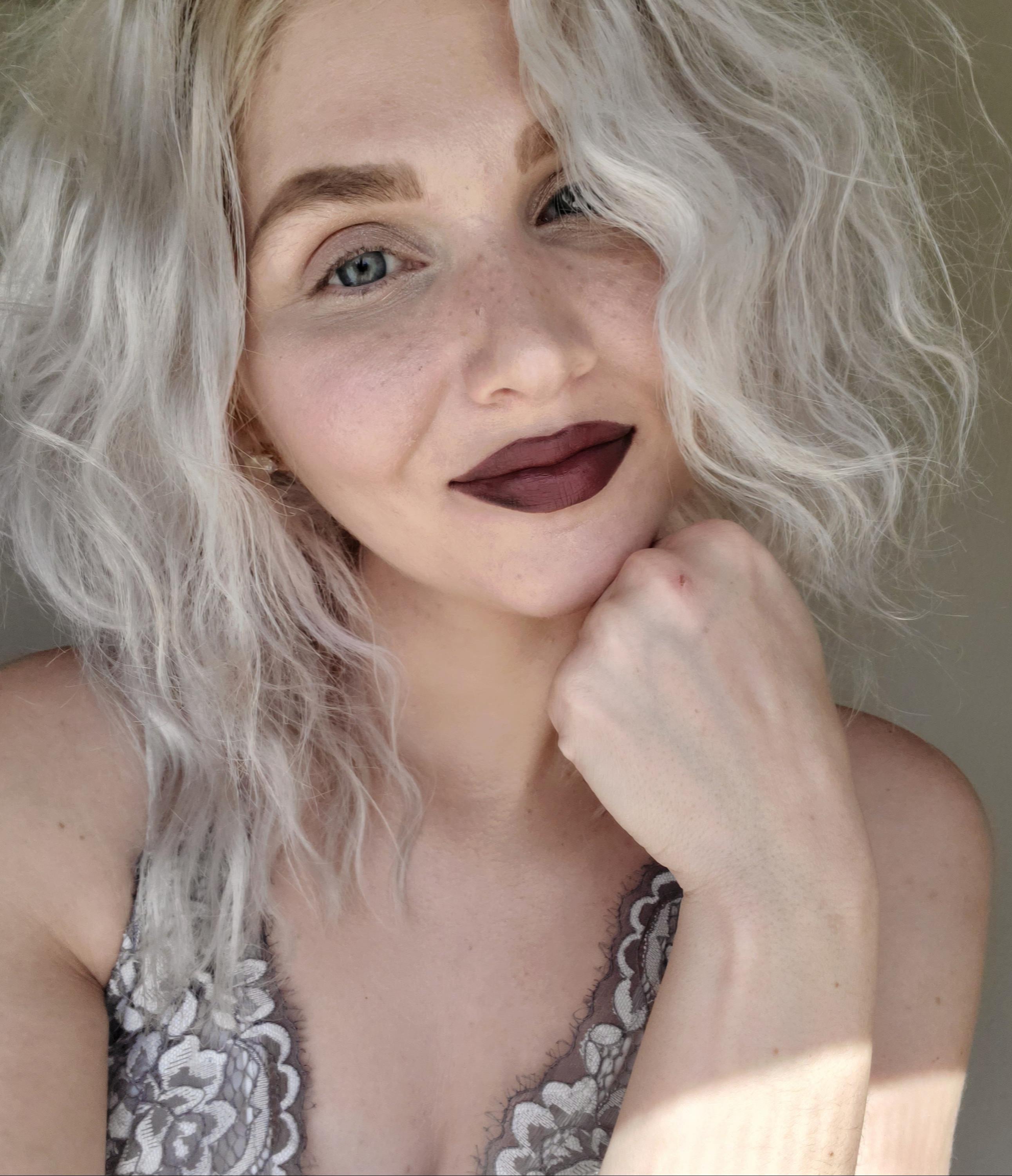 My "bold" look: faux freckles, dark lip and bare eyes | Scrolller