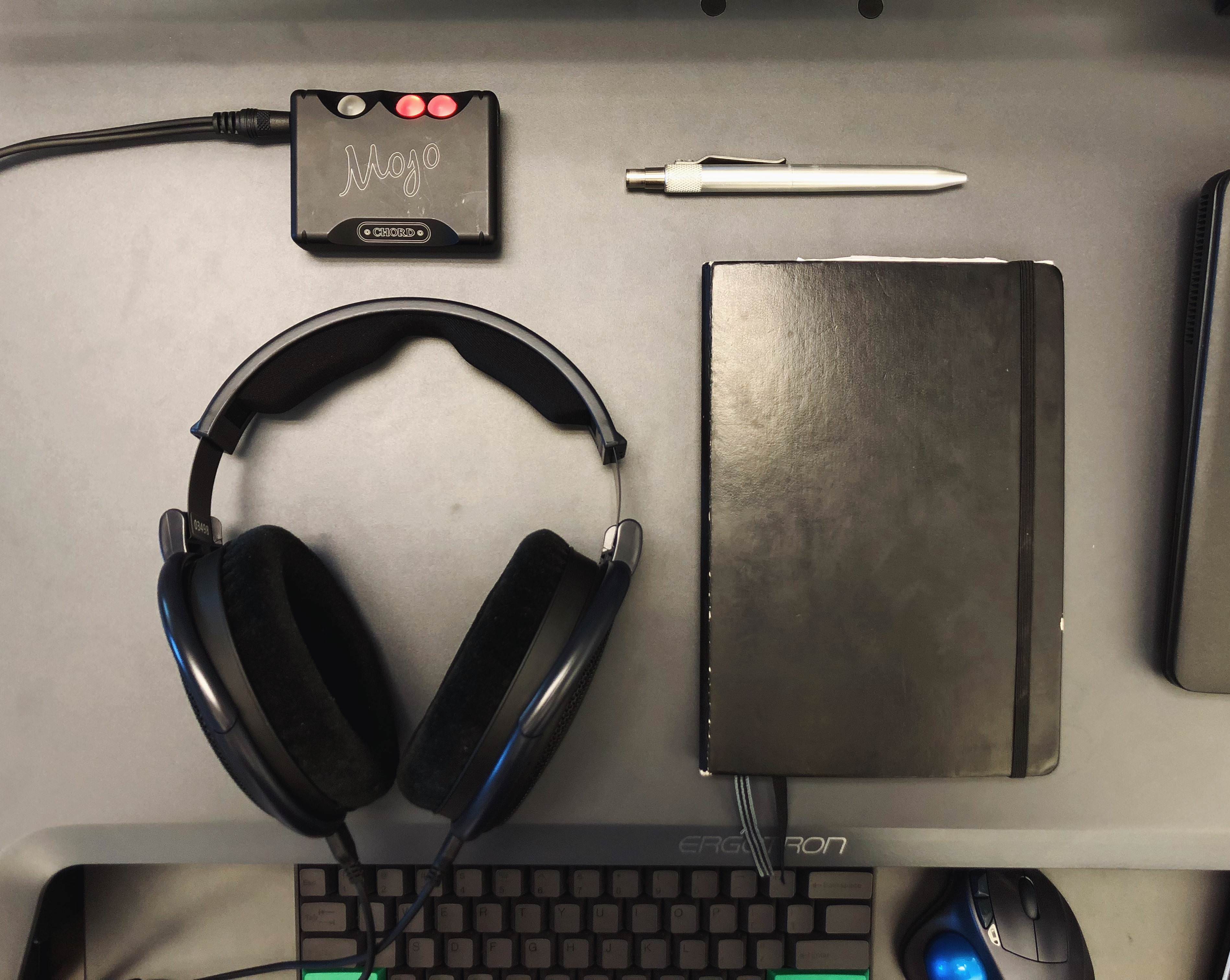My current office setup | Scrolller
