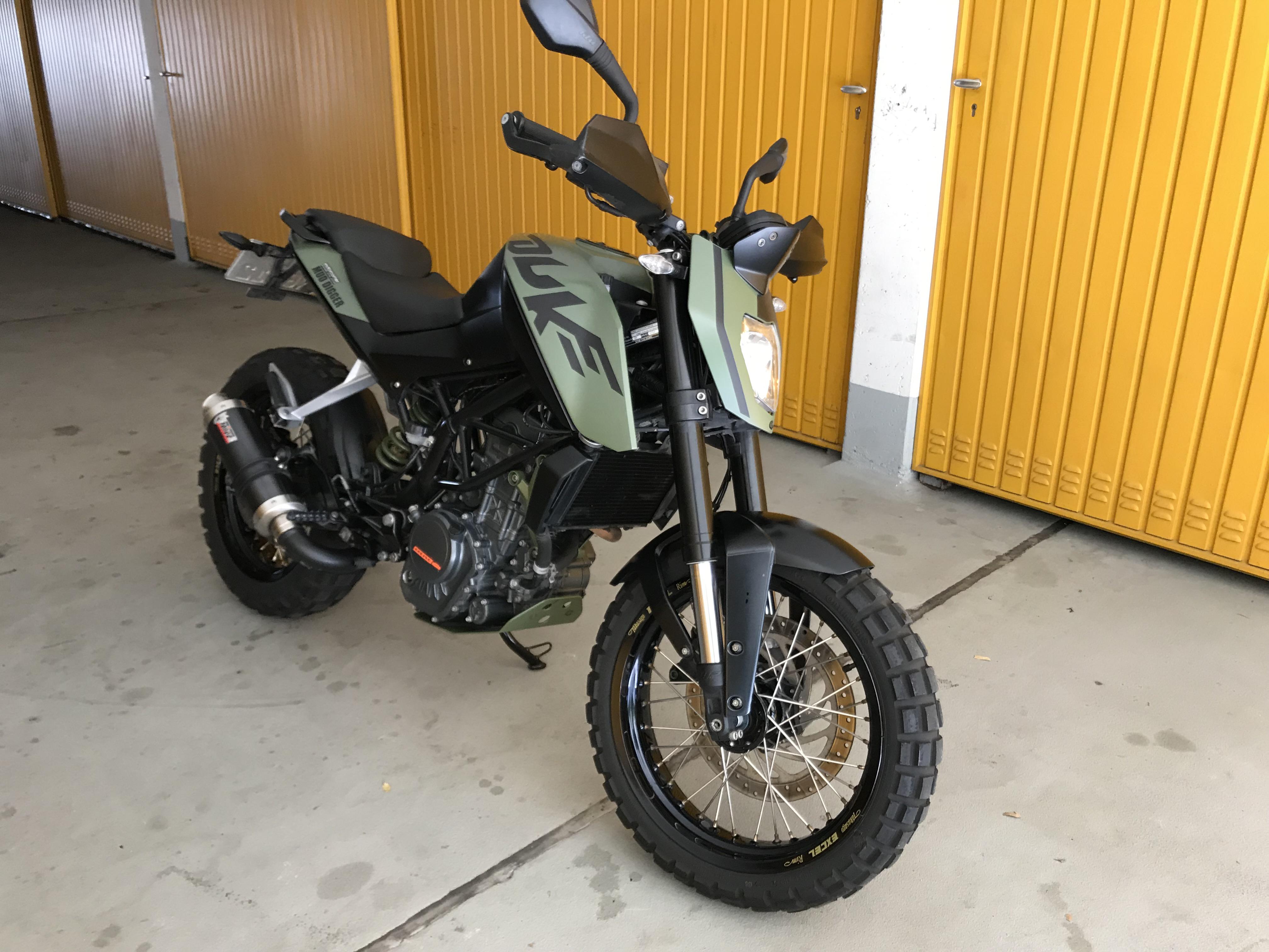 My custom Duke 125 | Scrolller