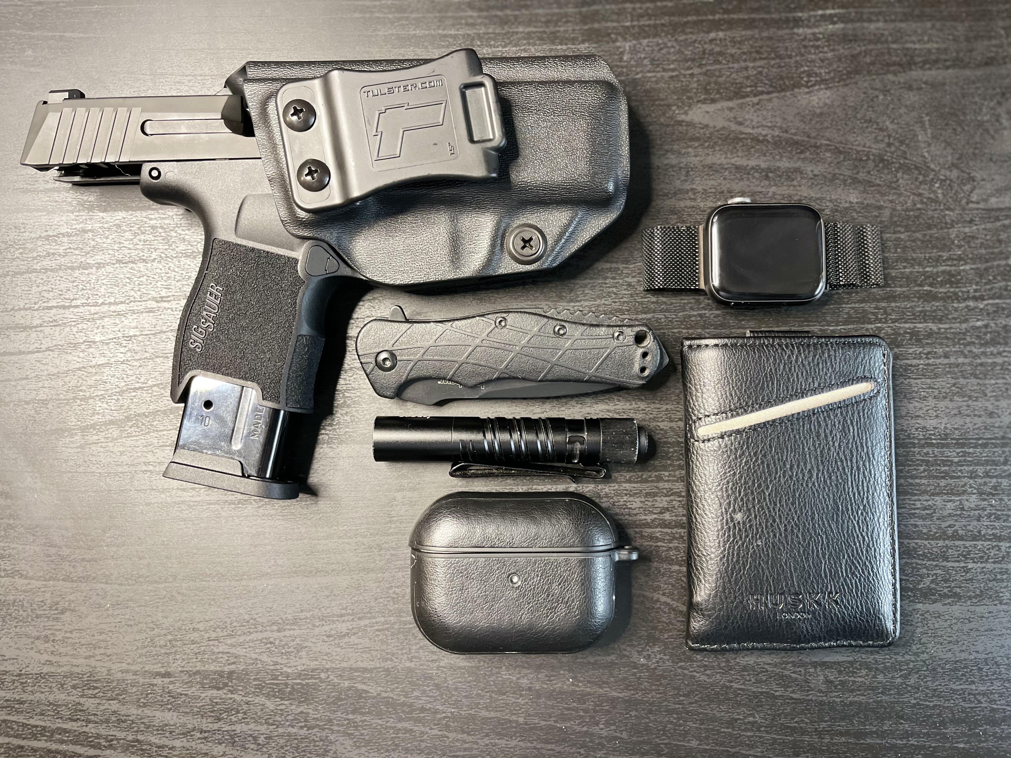 My Daily Edc (Sig P365 new ccw) | Scrolller