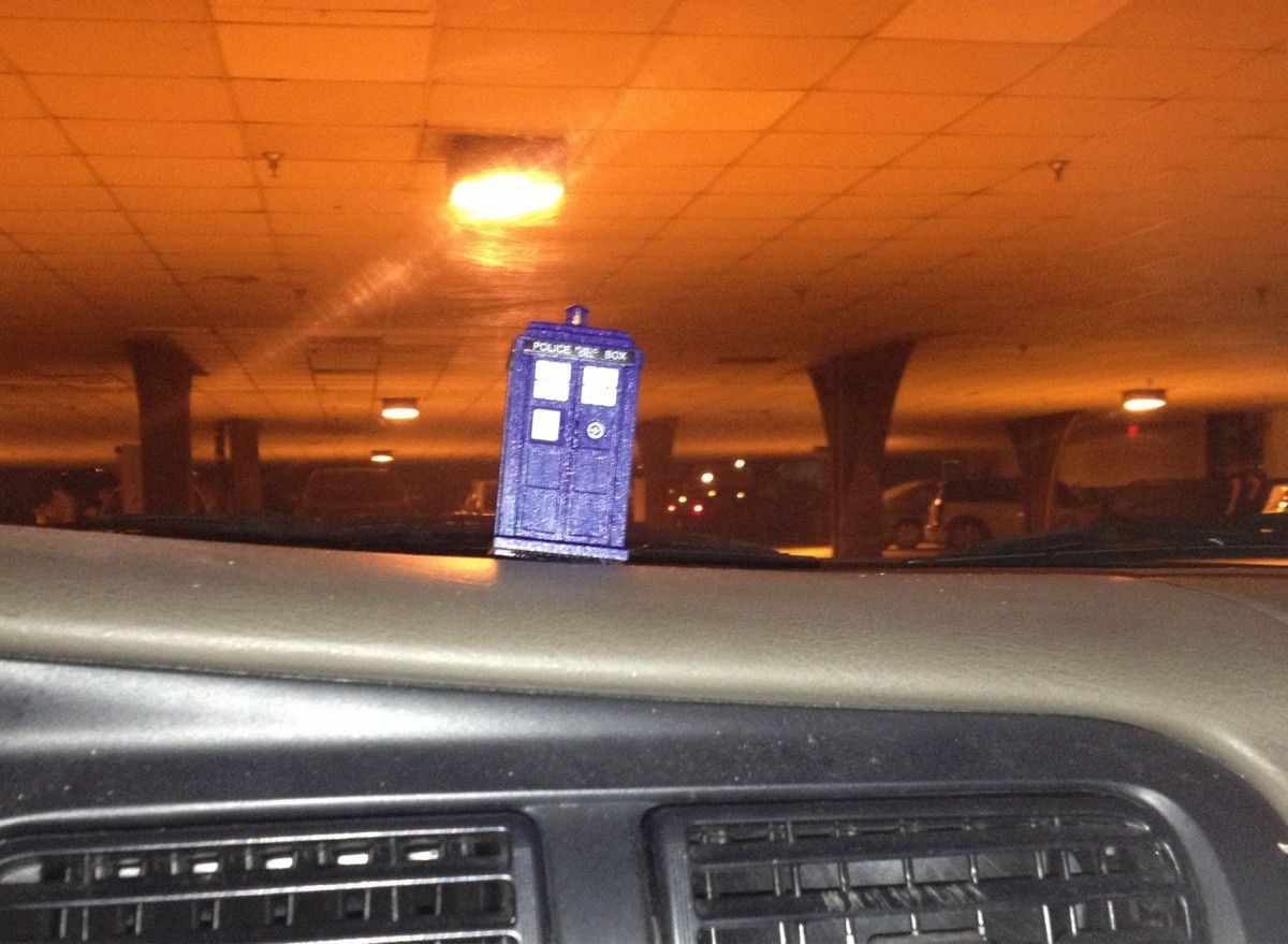 My dash mounted Tardis :D | Scrolller