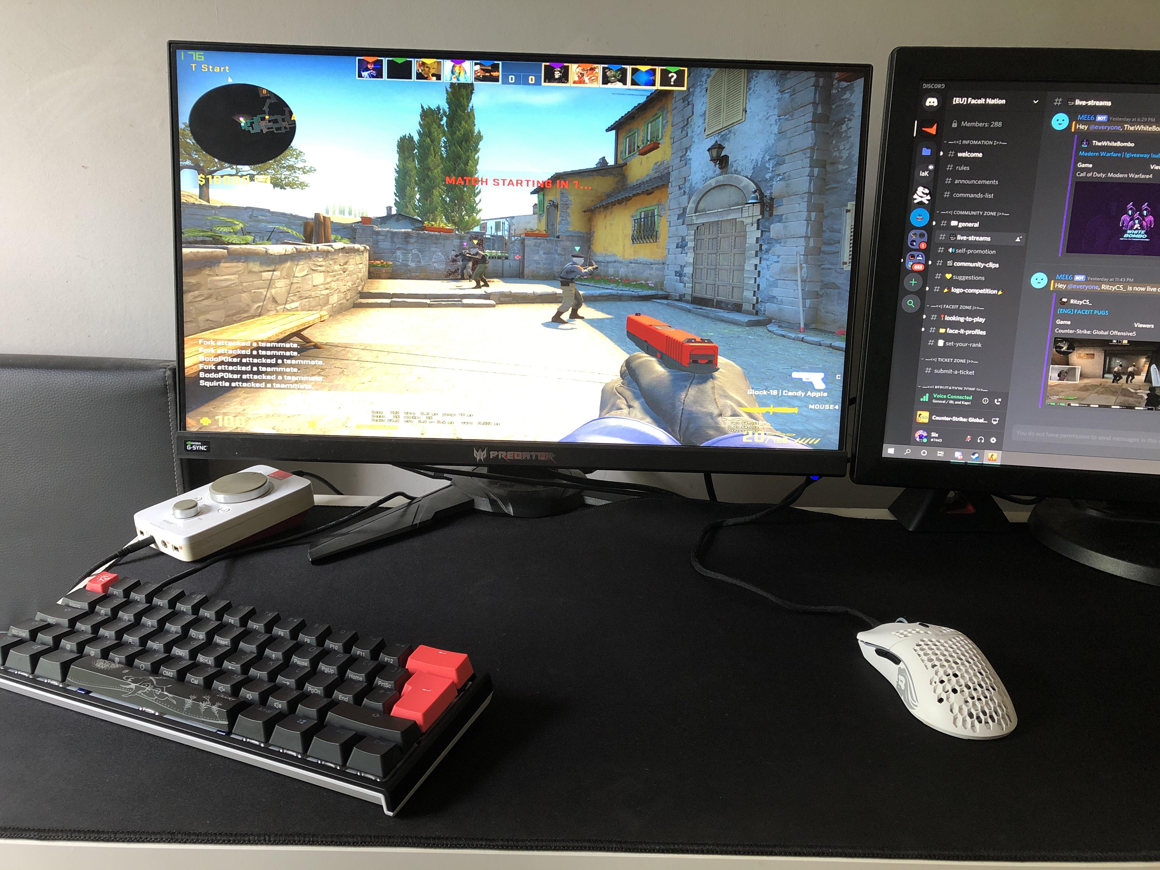 My desk setup right now! | Scrolller