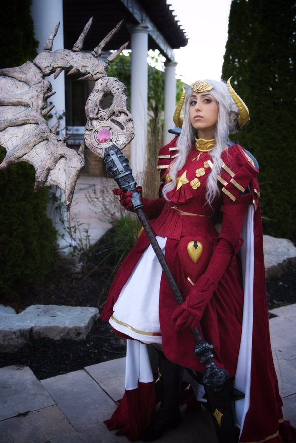 My Emperor Edelgard cosplay! +Aymr | Scrolller