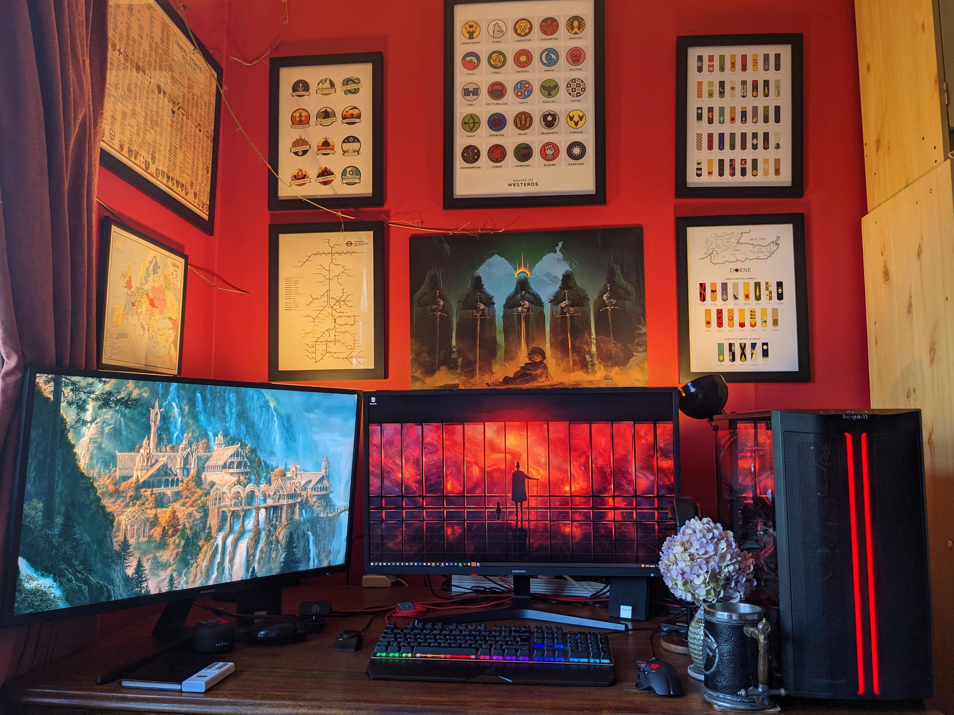 My fantasy dual-4K setup | Scrolller