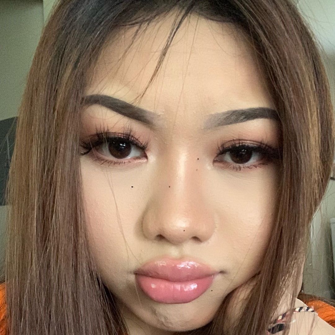 Discover more like DSLs: My favorite lips and Related Content | Scrolller