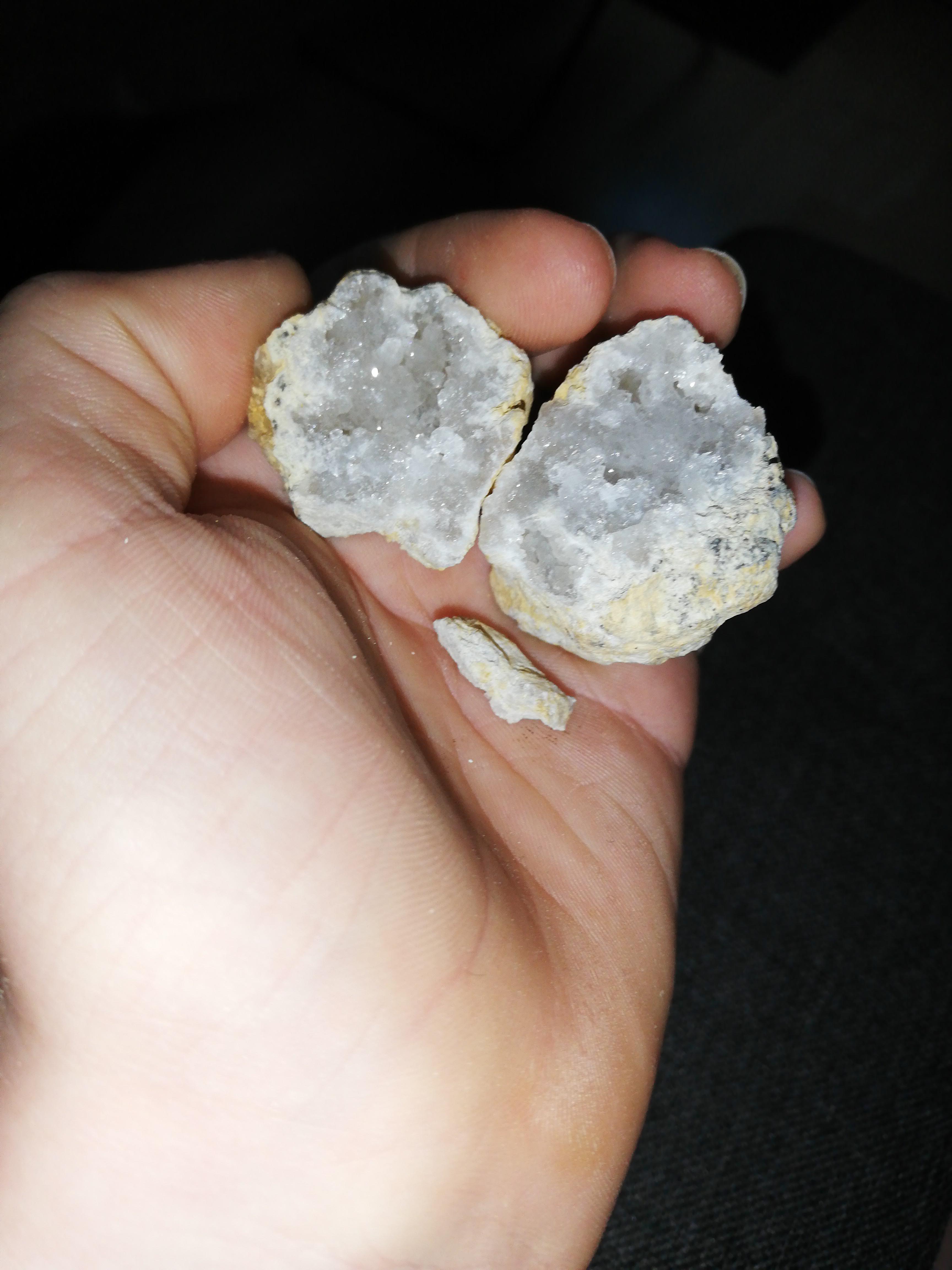 My first and coolest quartz geode | Scrolller