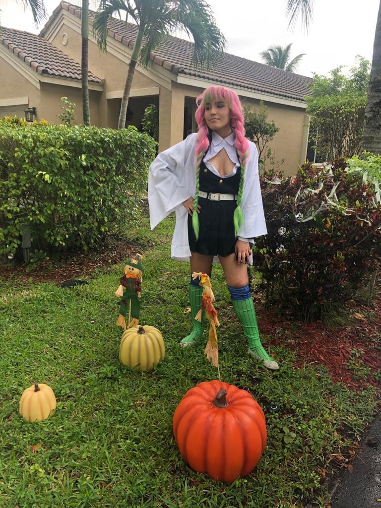 My first cosplay of Mitsuri. | Scrolller