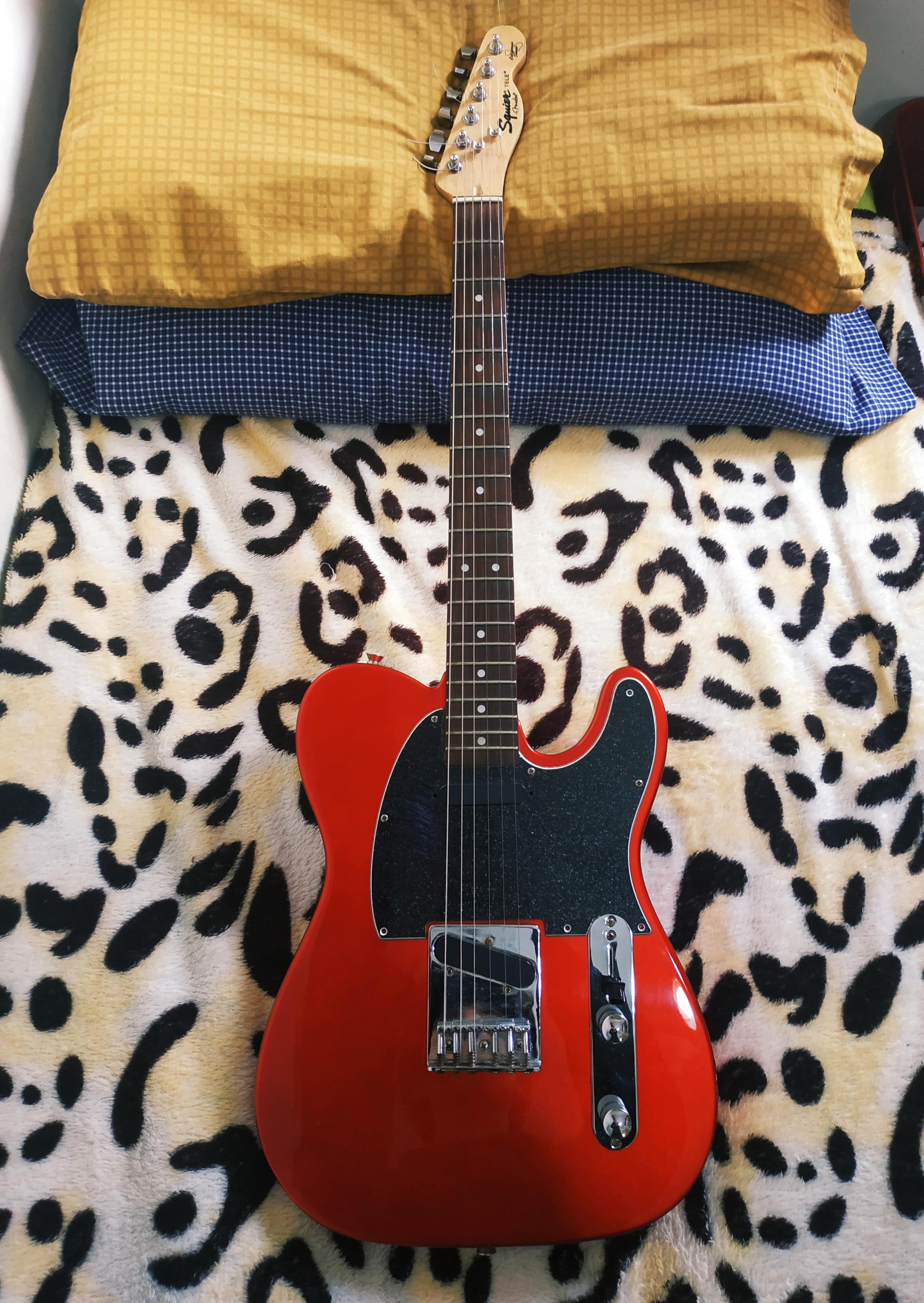 My First Electric Guitar. | Scrolller