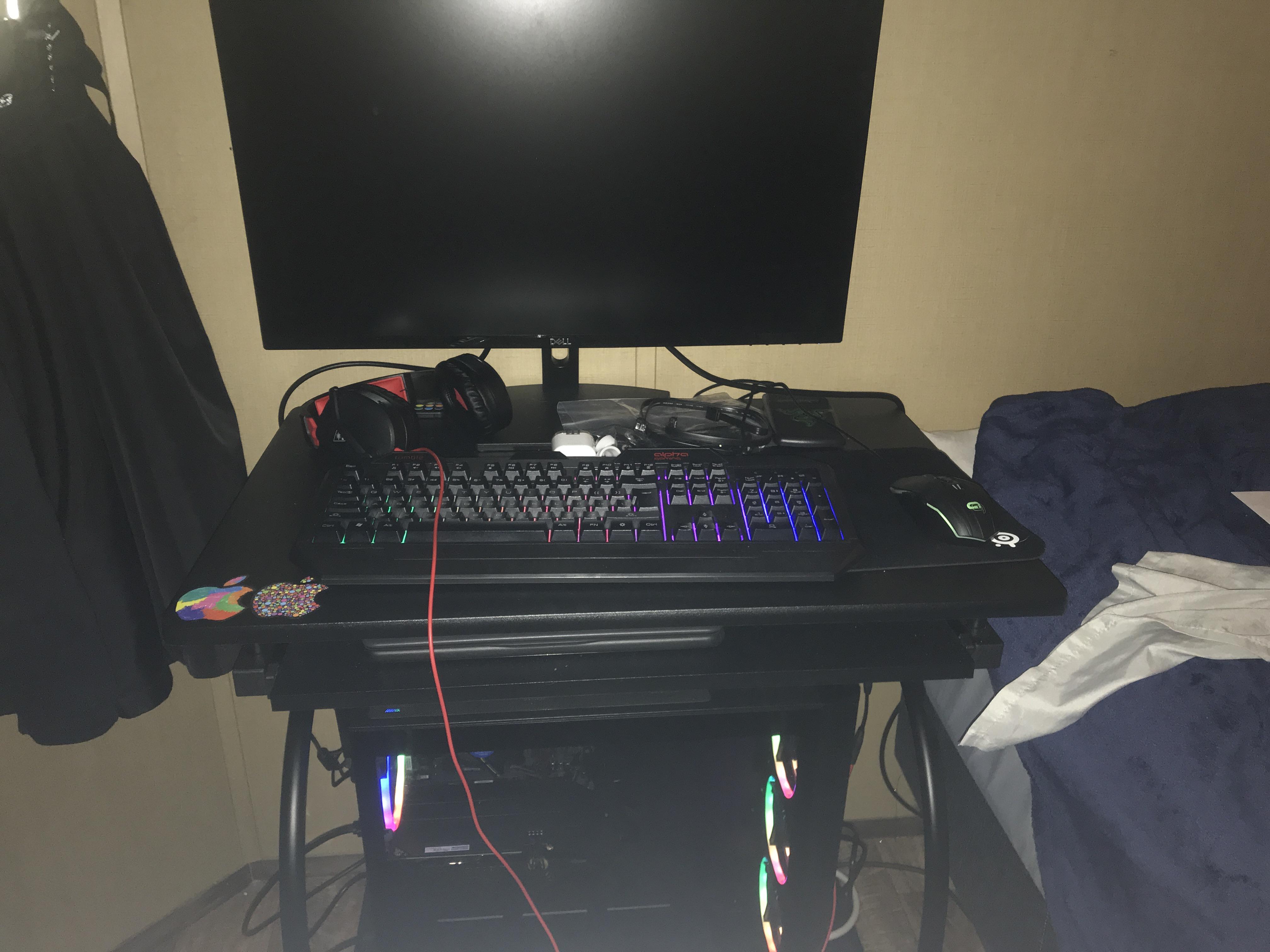 My first ever pc setup | Scrolller