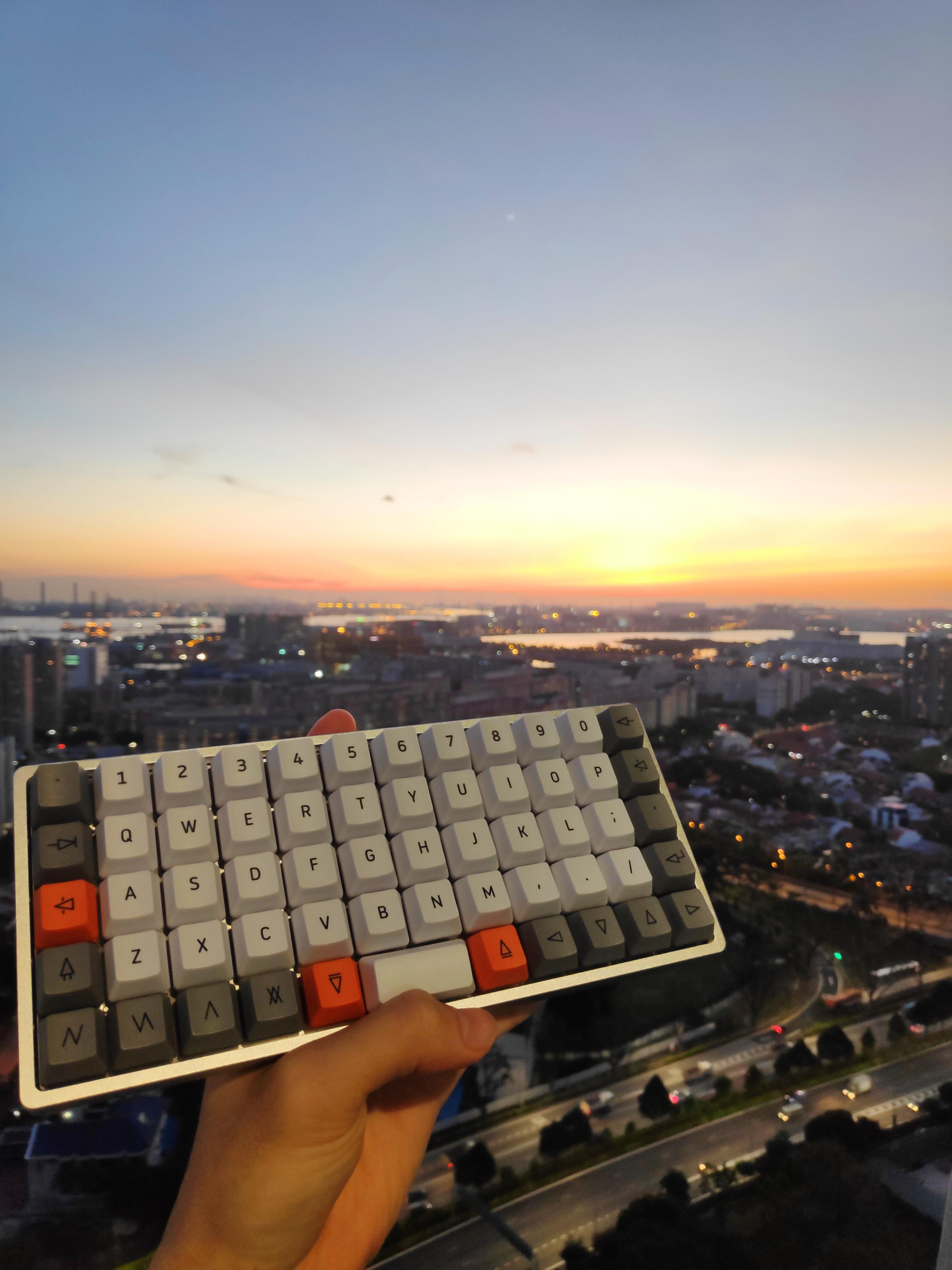 My first ortho; my first keeb | Scrolller