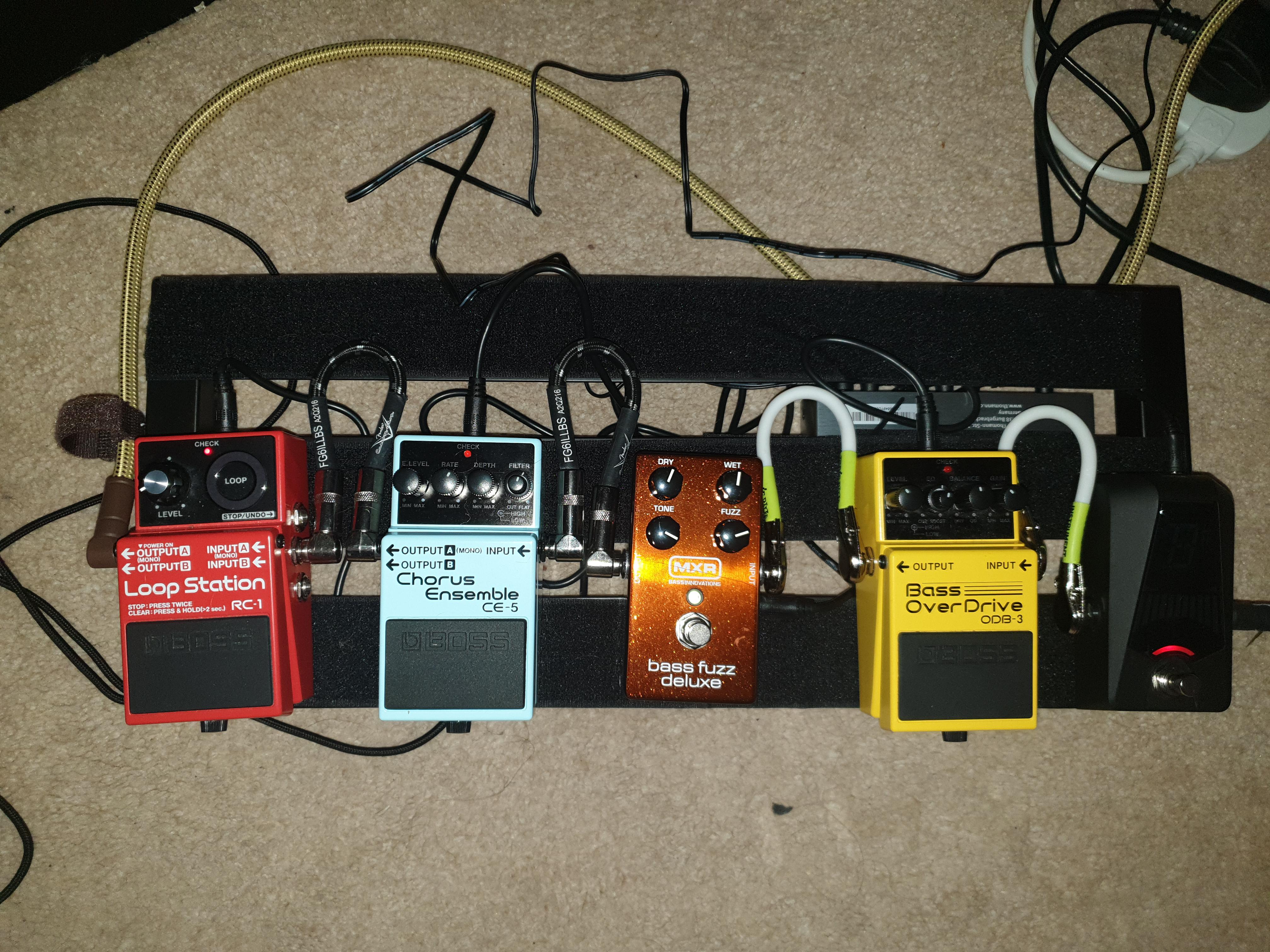 My first pedal board! | Scrolller