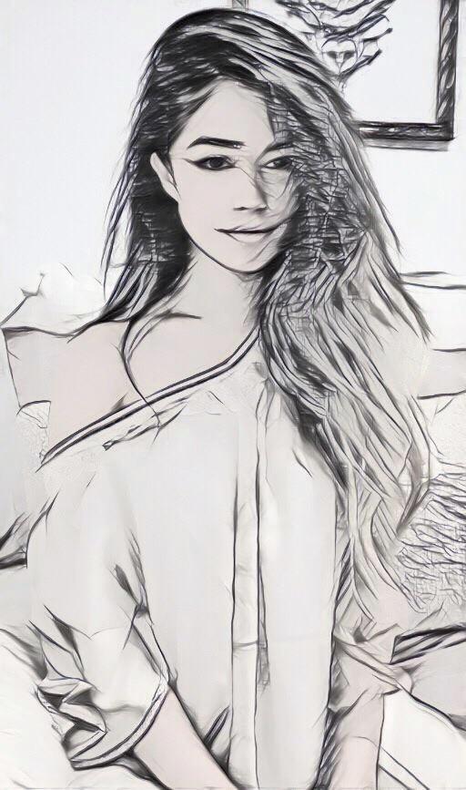 My first sketch of rae | Scrolller