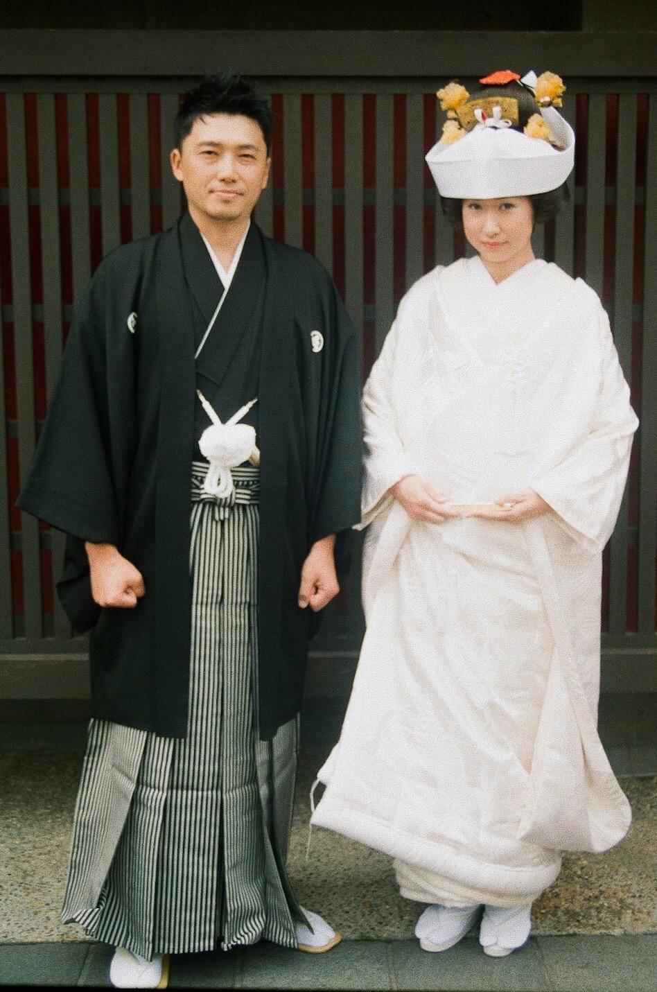 My friend got married and they wore traditional Japanese wedding kimonos | Scrolller