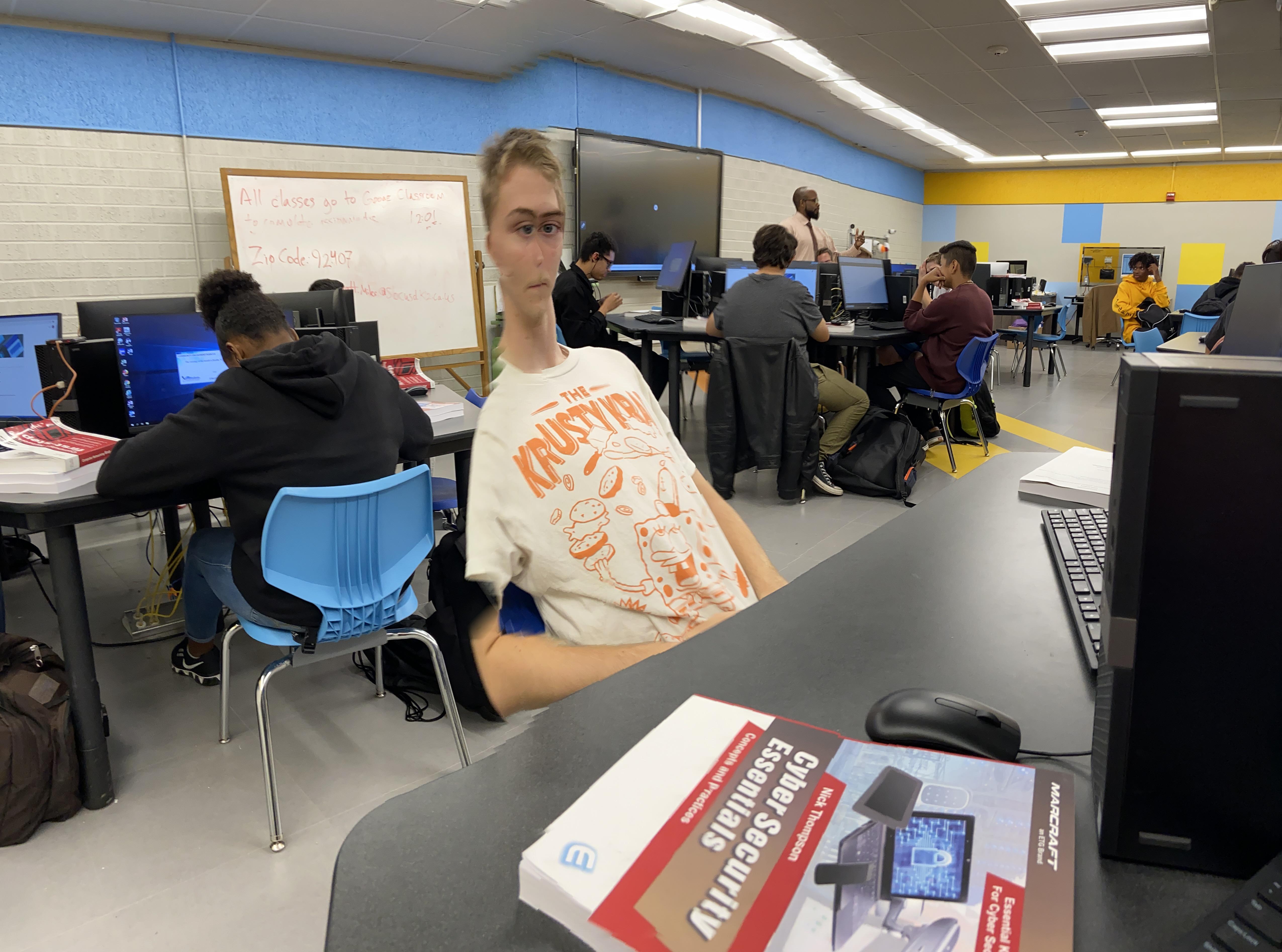 My friend in class | Scrolller