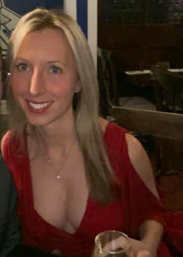 My hot aunt day 3 🥵 | Scrolller